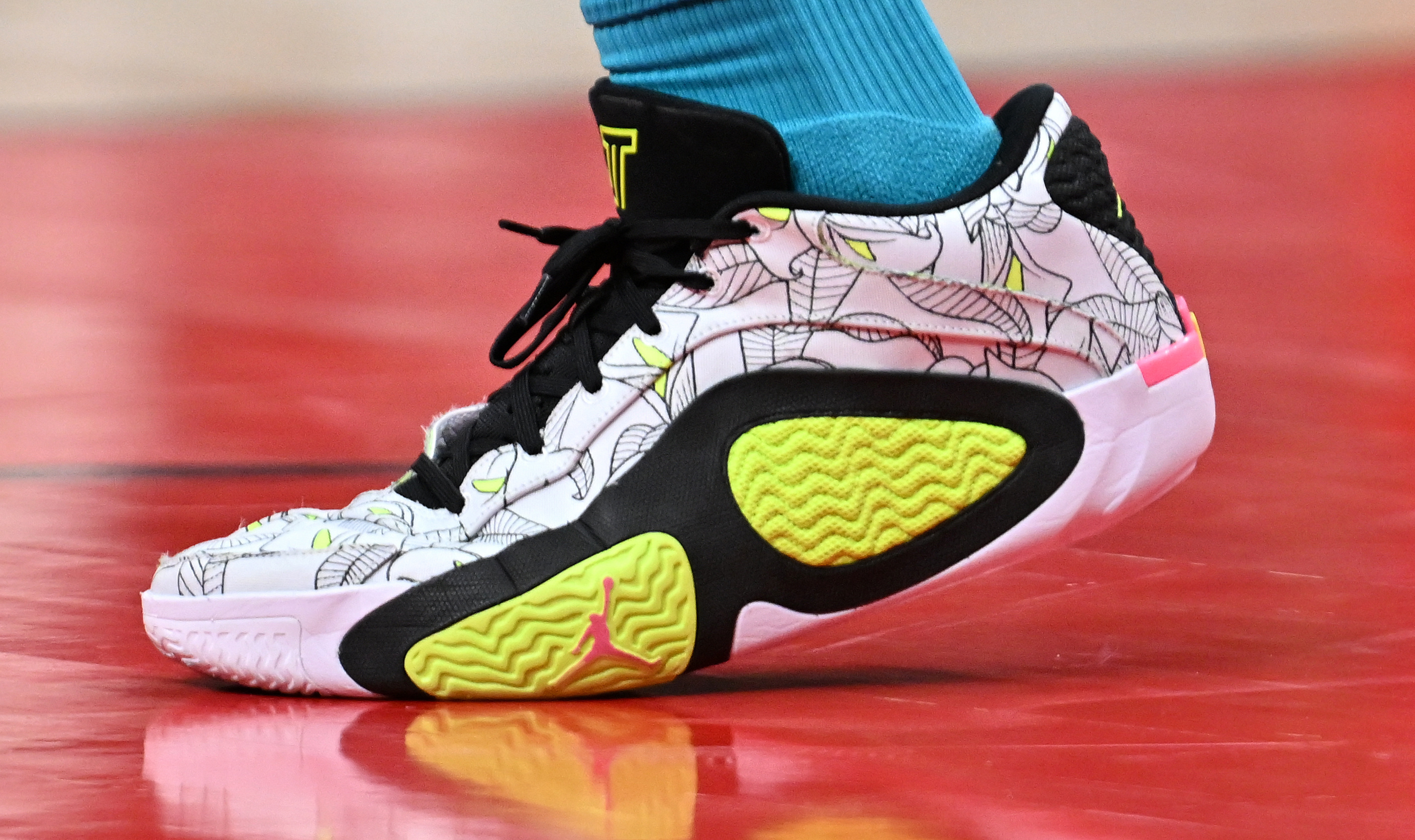 RJ Barrett, Raptors hold Hornets at bay | Reuters