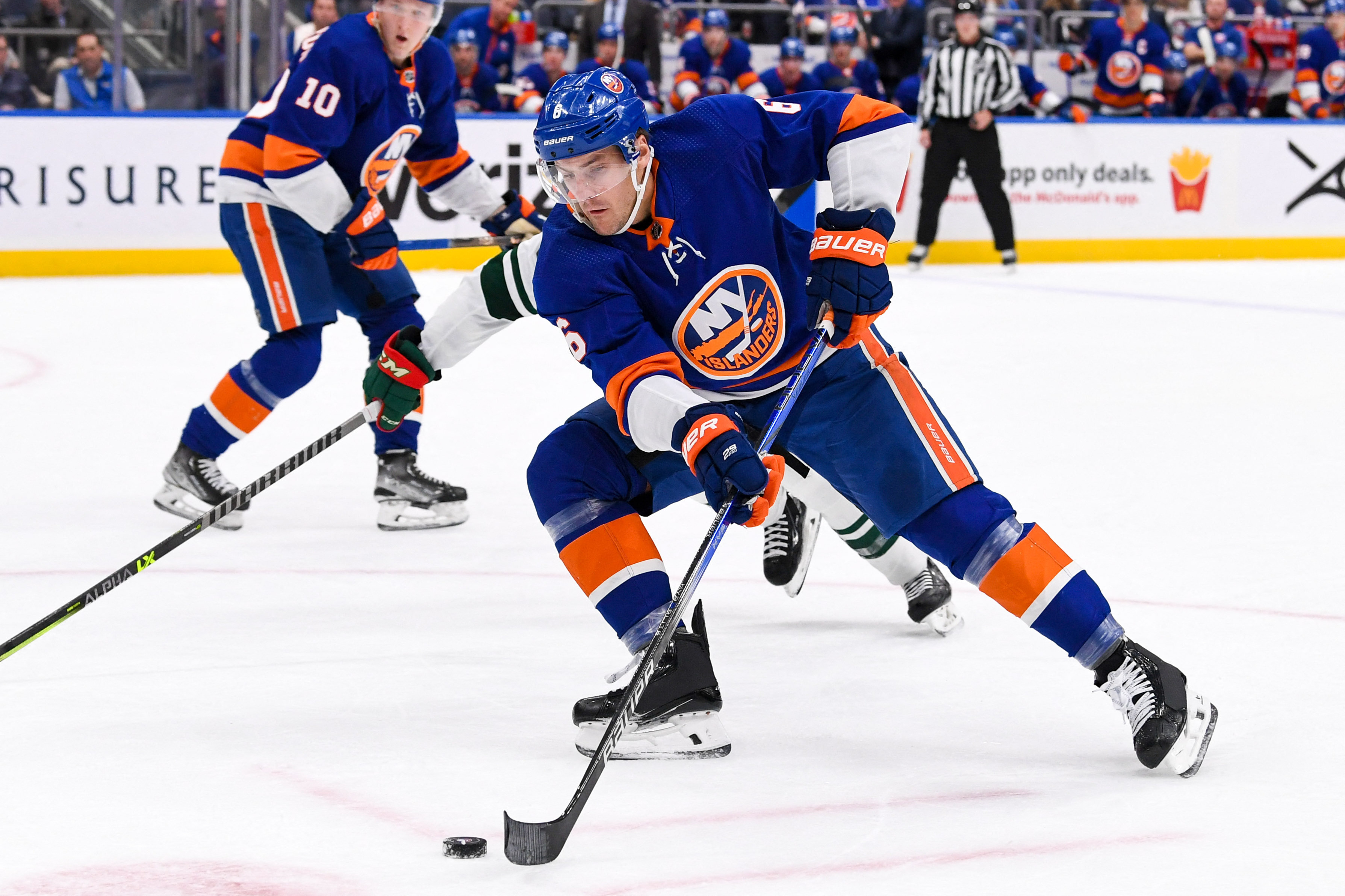 Wild beat Islanders for 2nd straight win | Reuters