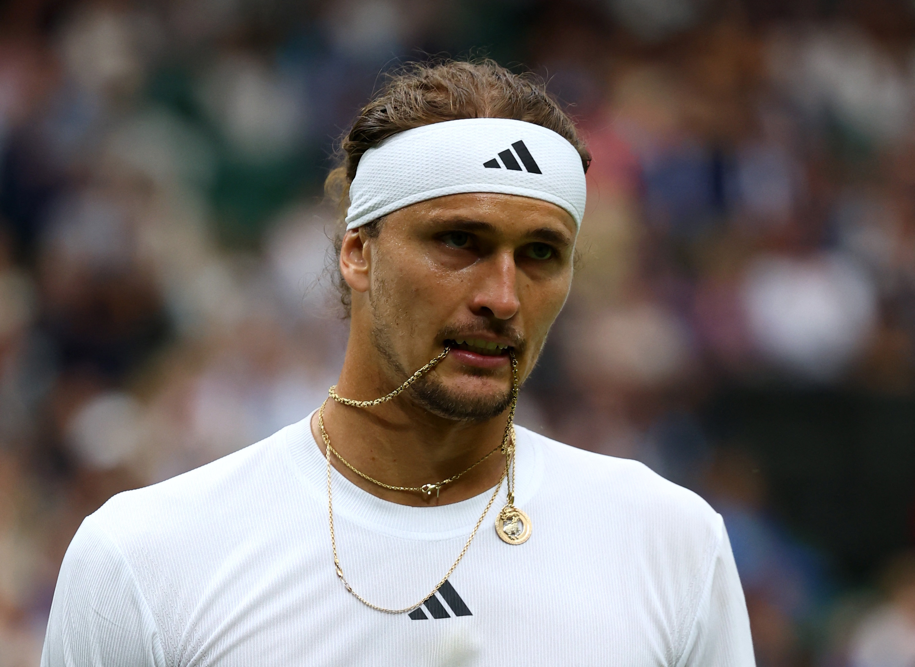 Zverev reduced to playing 'on one leg' in five-set tussle with Fritz ...