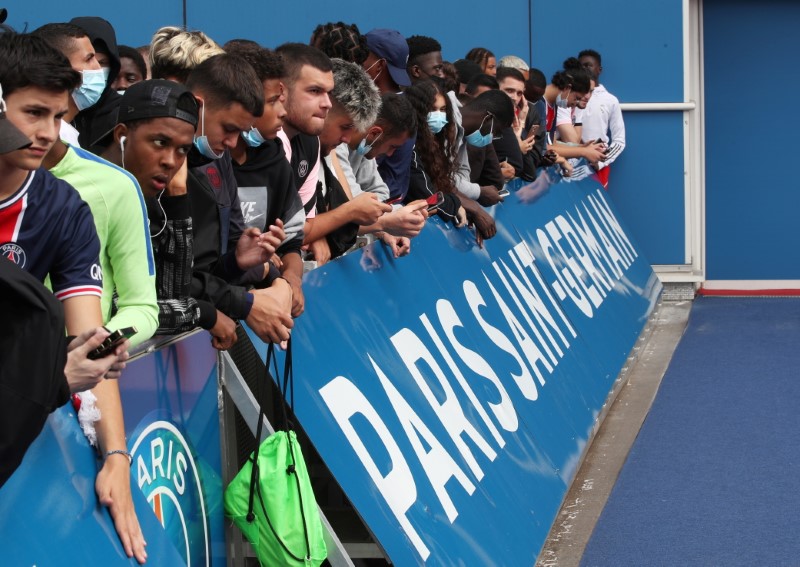 Messi signs for Paris St Germain after leaving Barcelona | Reuters