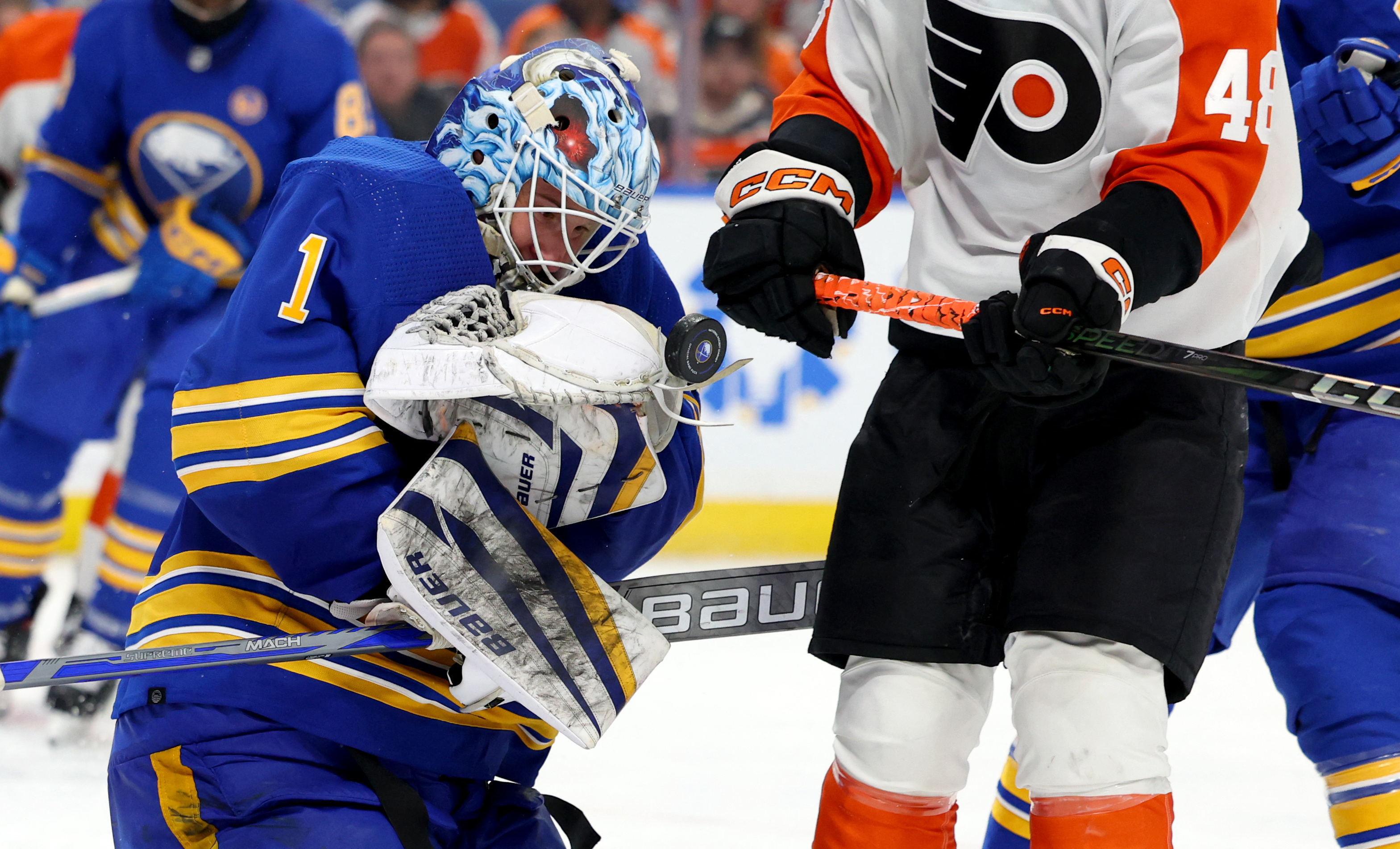 Sabres keep playoff hopes alive, extend Flyers' winless skid | Reuters