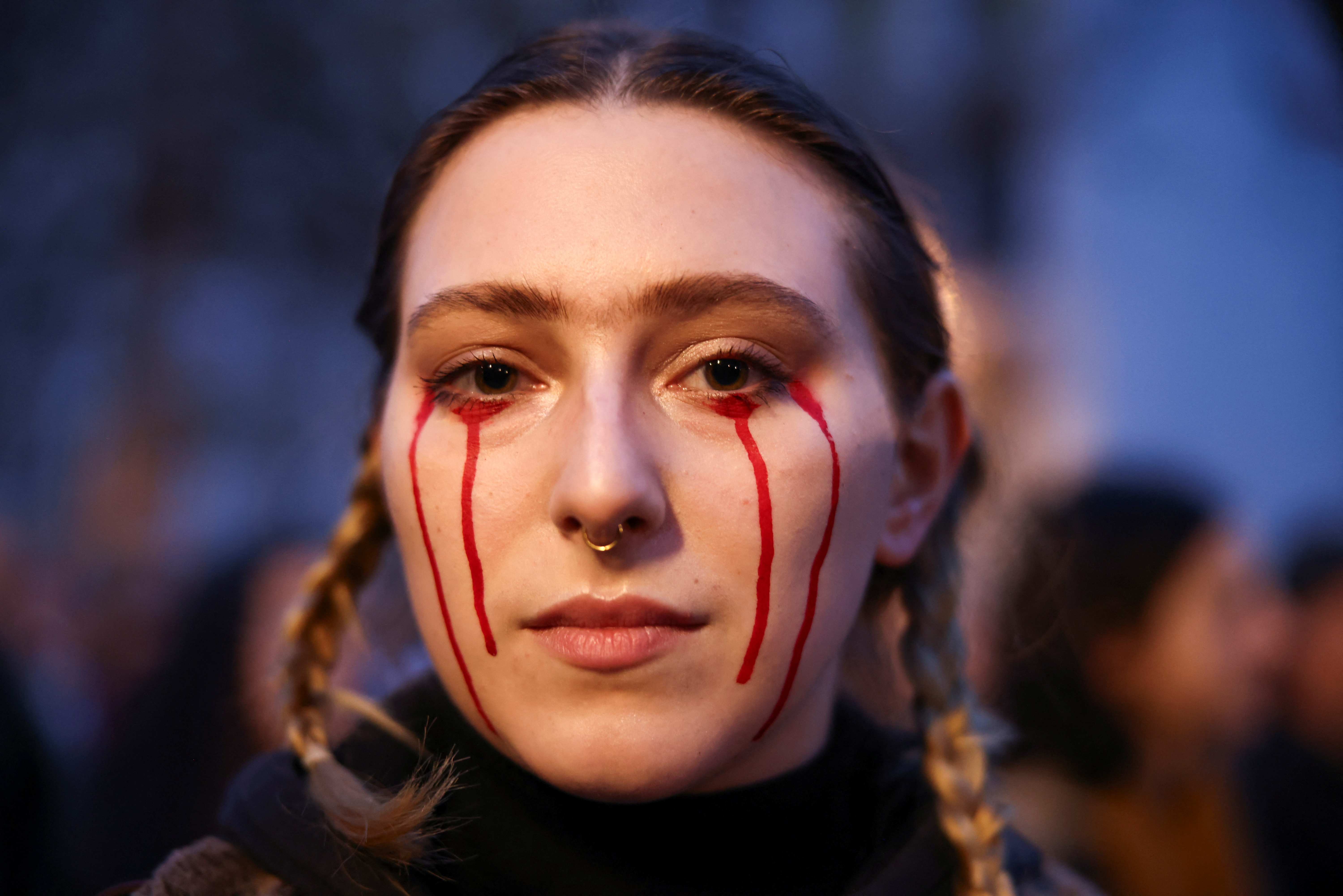 Alexei Navalny death sparks memorials and protests around the globe ...