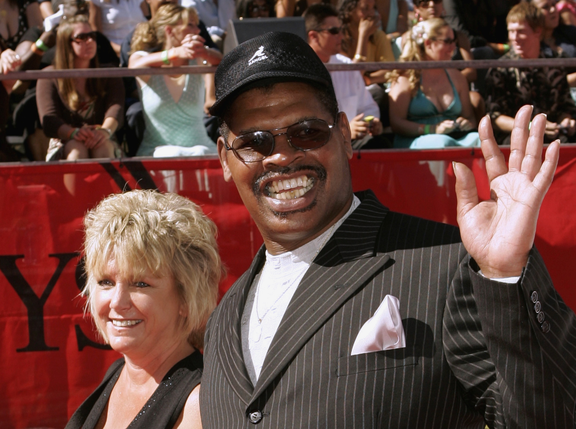 Leon Spinks, boxing's former heavyweight champion, dead at 67 | Reuters