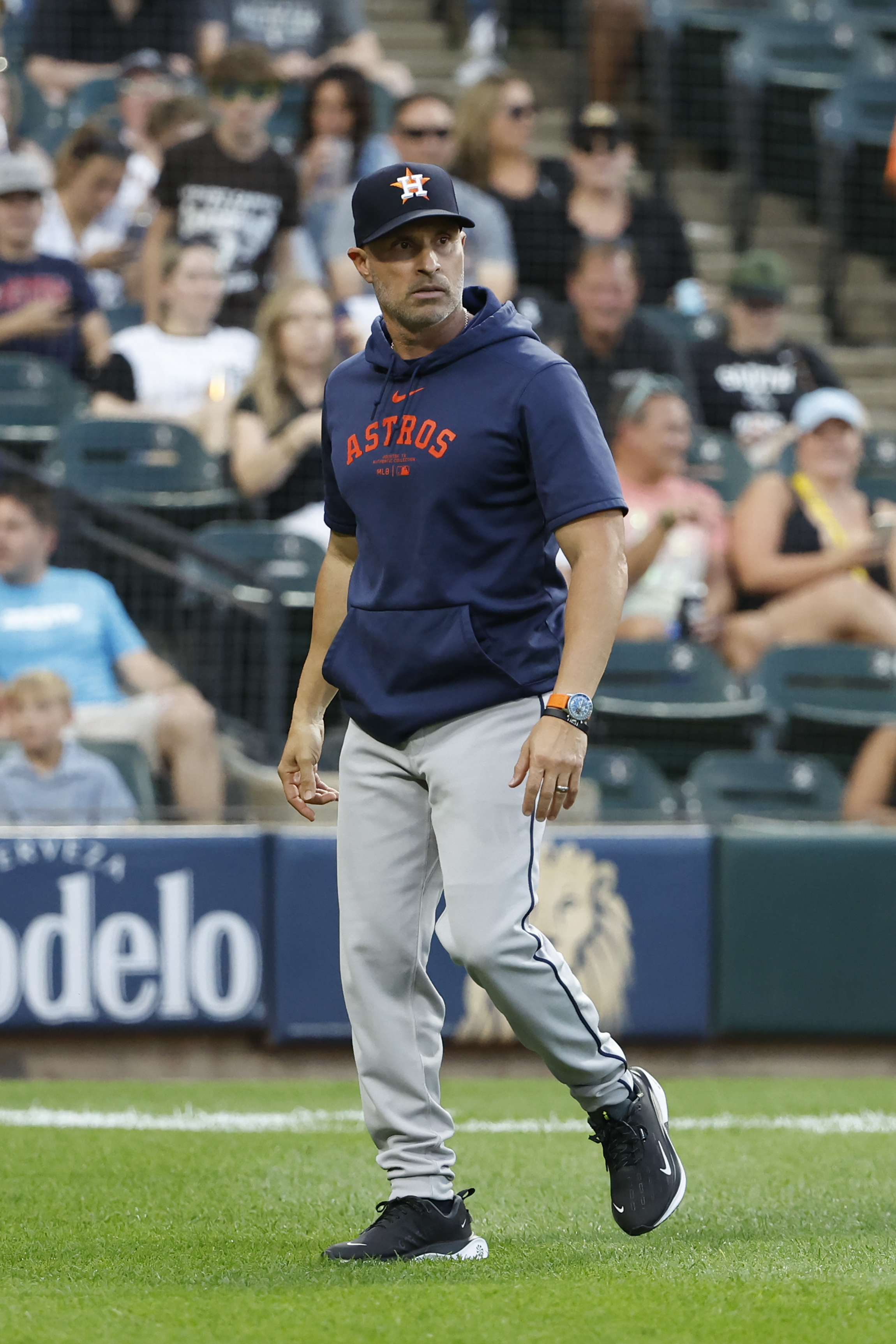 Jonathan Cannon gets 1st MLB win as White Sox top Astros | Reuters