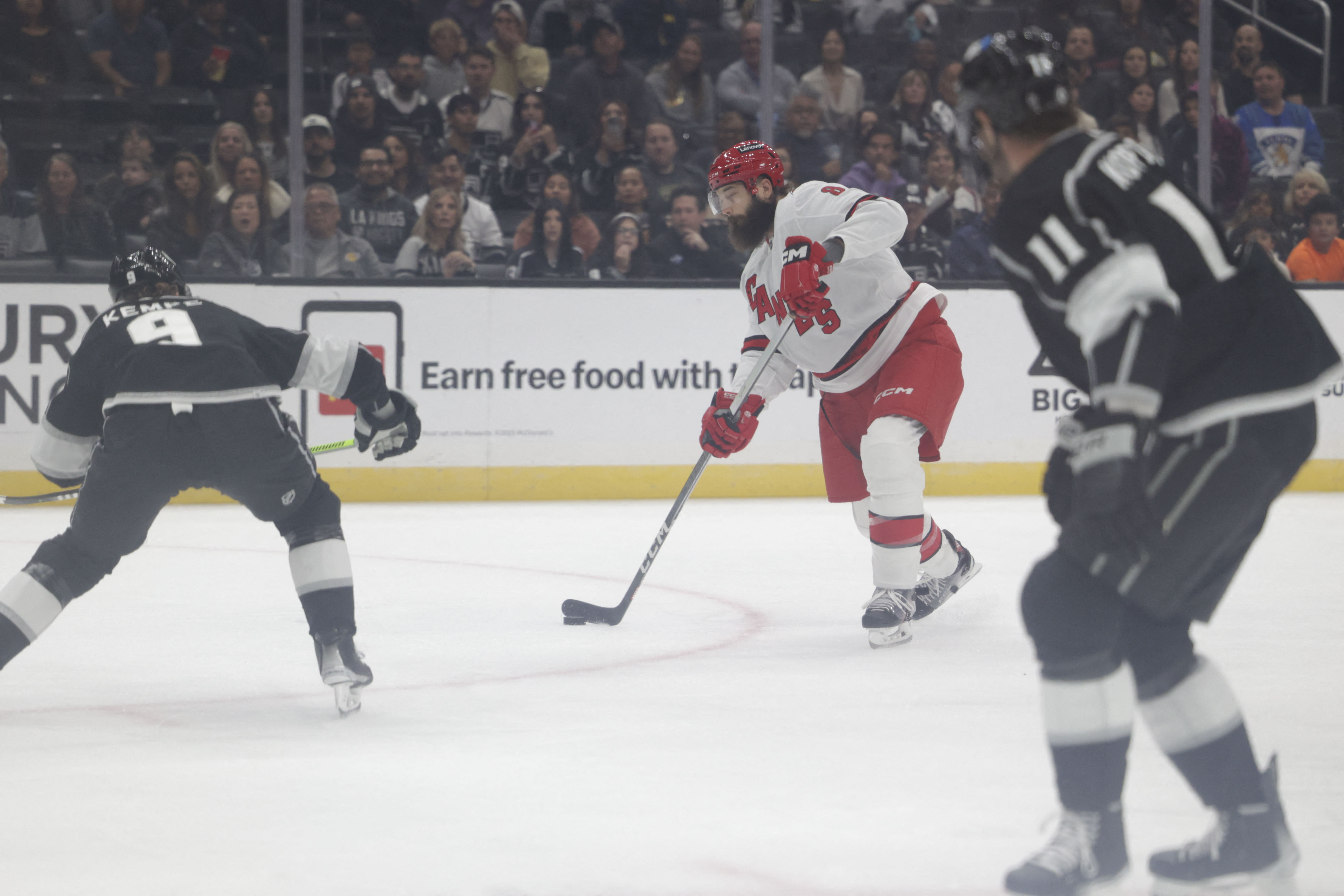 Hurricanes blow early lead, beat Kings in 9-round shootout | Reuters