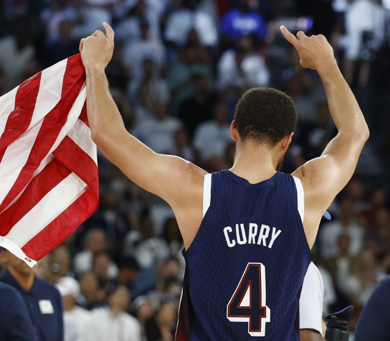 Basketball-U.S. beat France to win men's basketball gold | Reuters