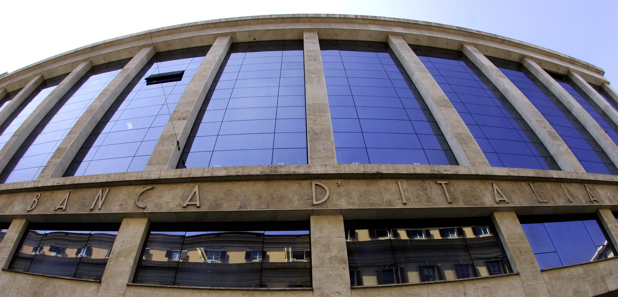 Italy cenbank to pay state 615 mln euros despite 2023 loss of 7.1 bln ...