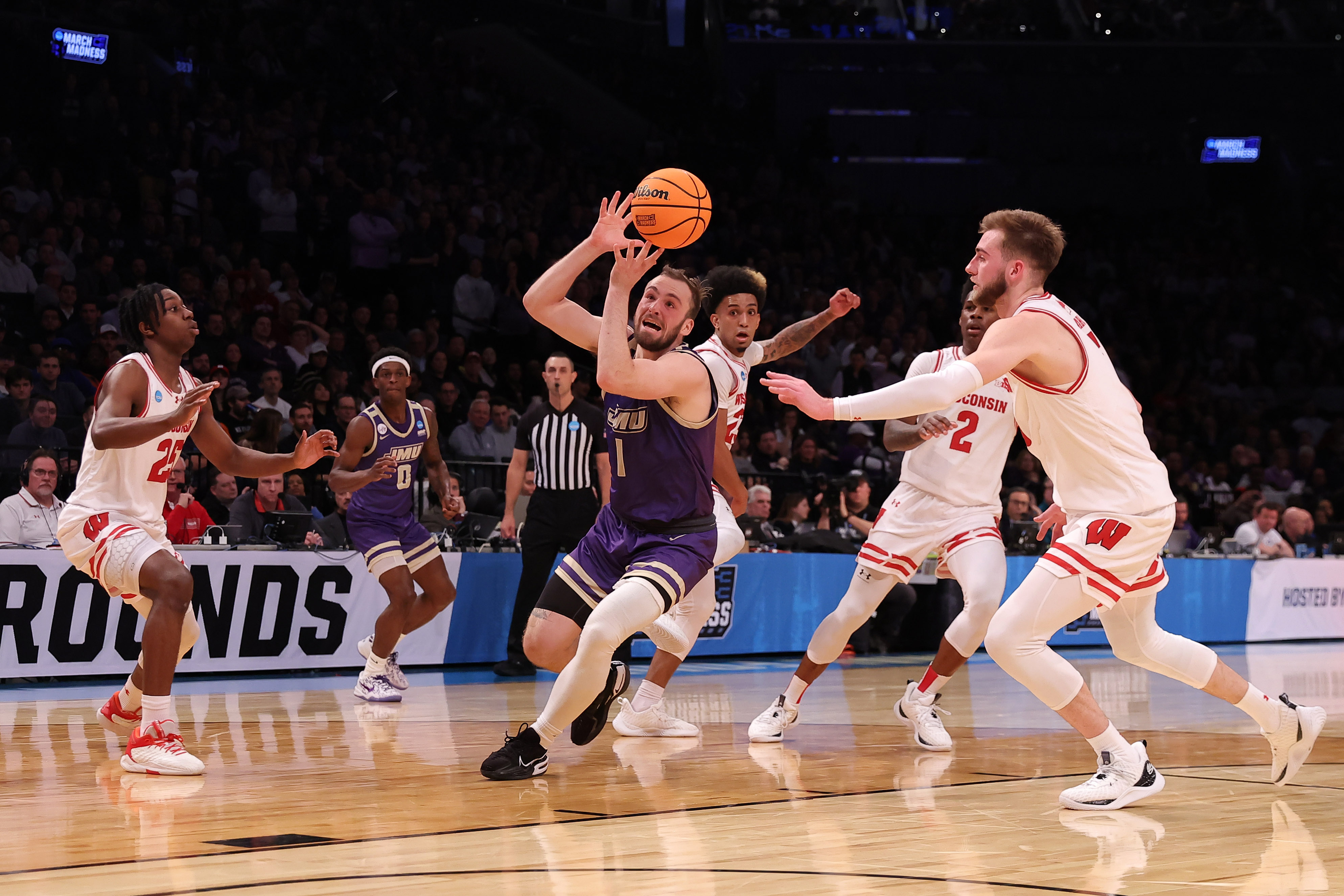 James Madison leads wire to wire in upset of Wisconsin | Reuters