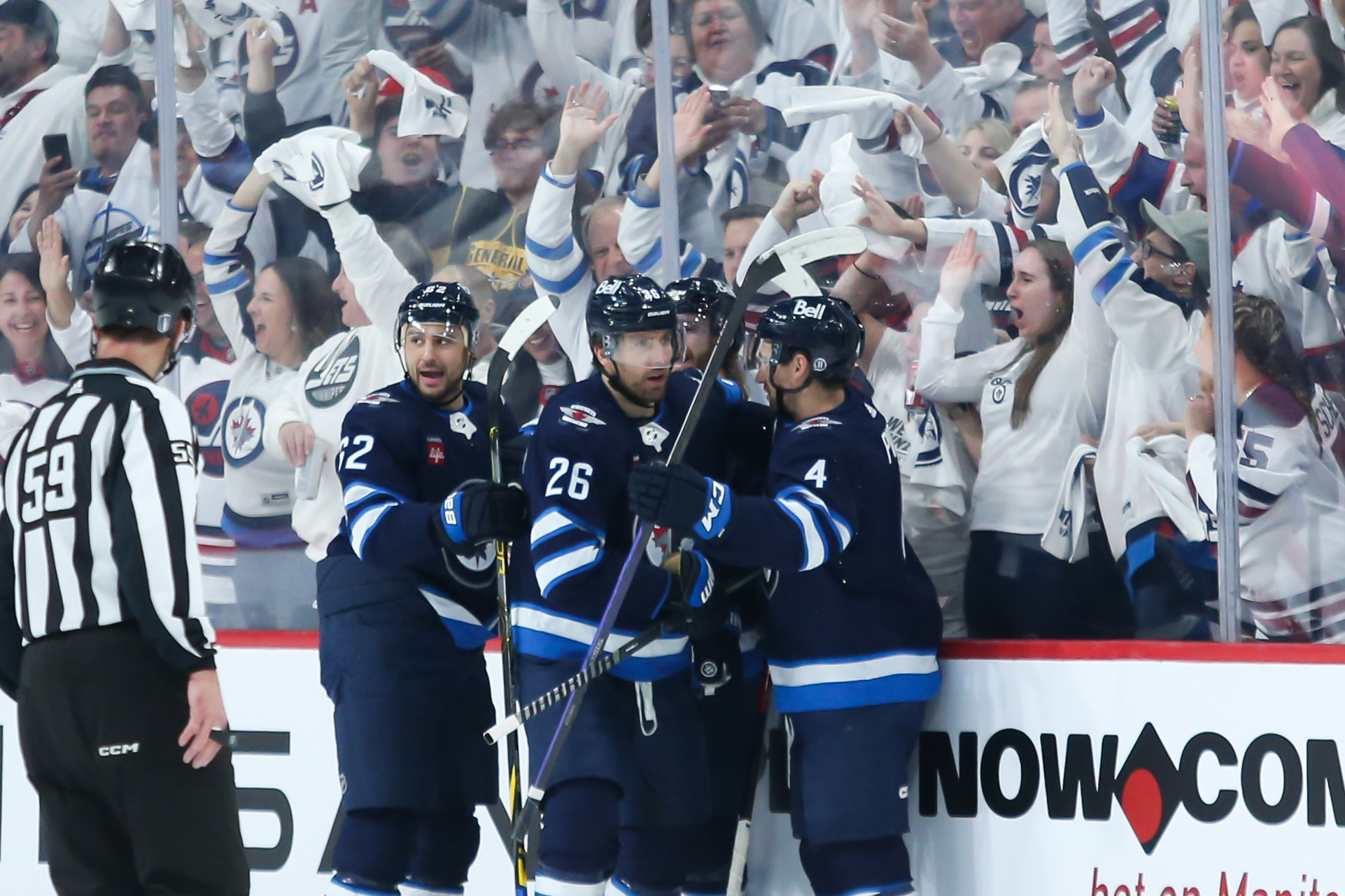 Brett Howden scores twice as Knights take command vs. Jets | Reuters