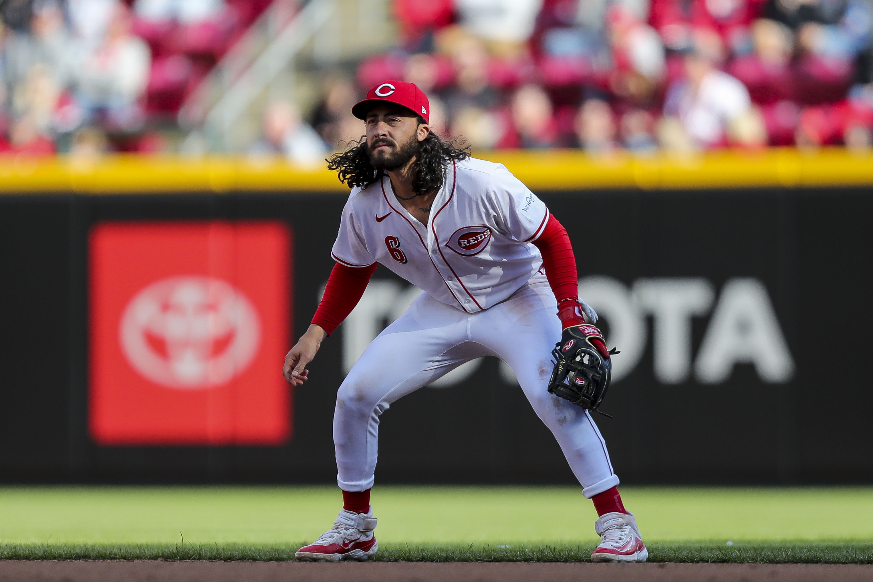 Nick Martini belts 2 HRs as Reds top Nationals | Reuters