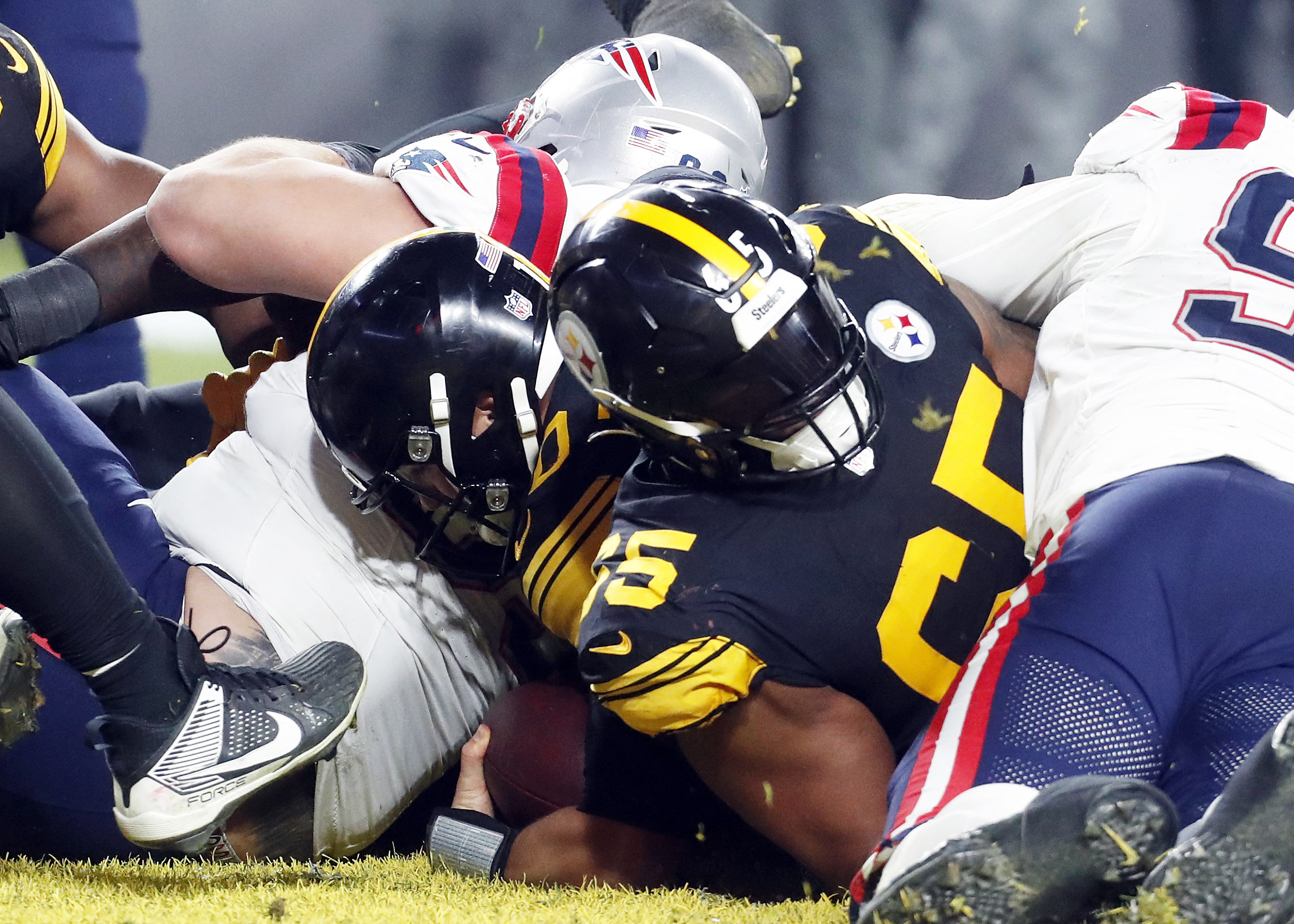 Bailey Zappe, Pats dump Steelers, end 5-game skid | Reuters