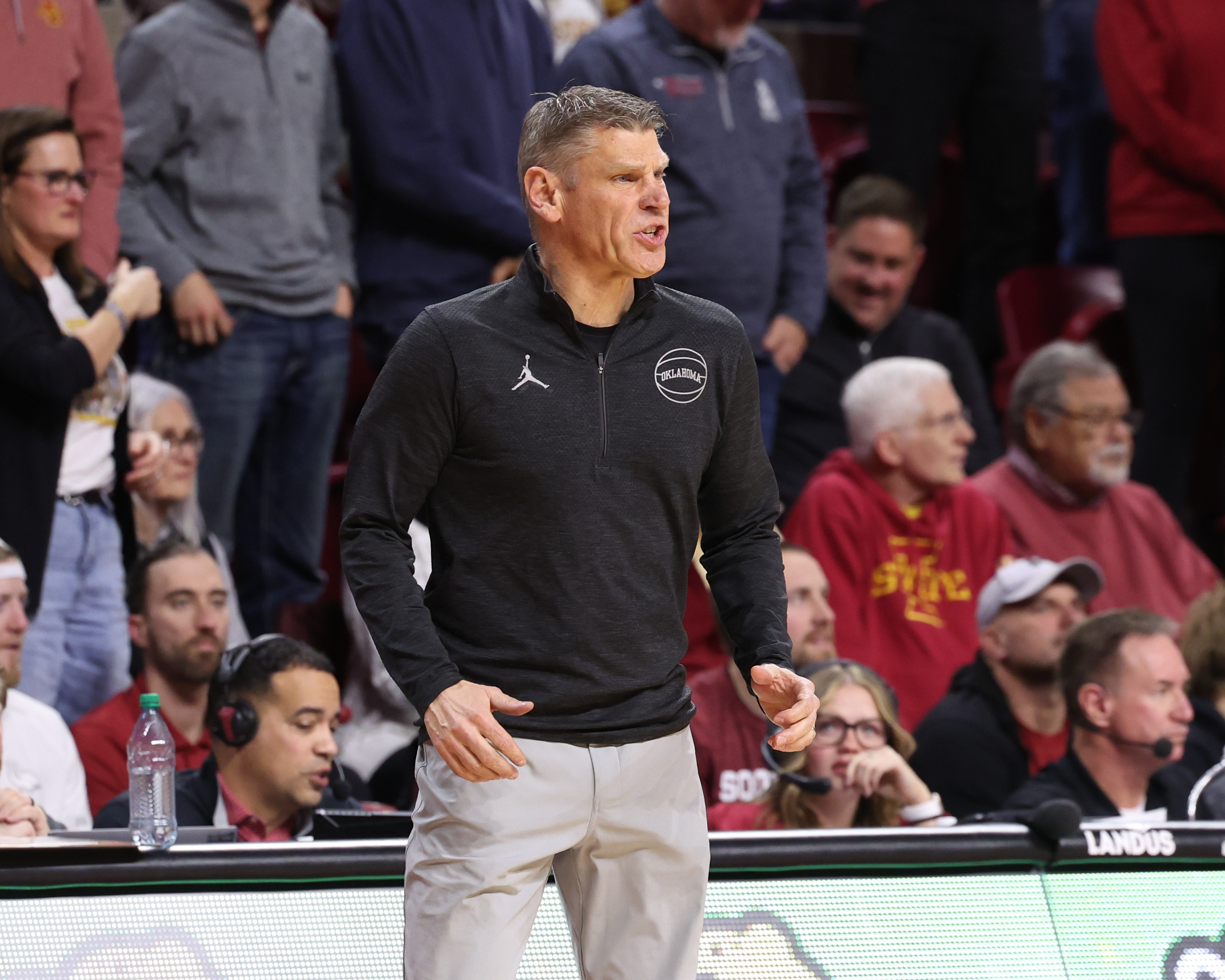 Demarion Watson's career night lifts No. 8 Iowa St. over Oklahoma | Reuters