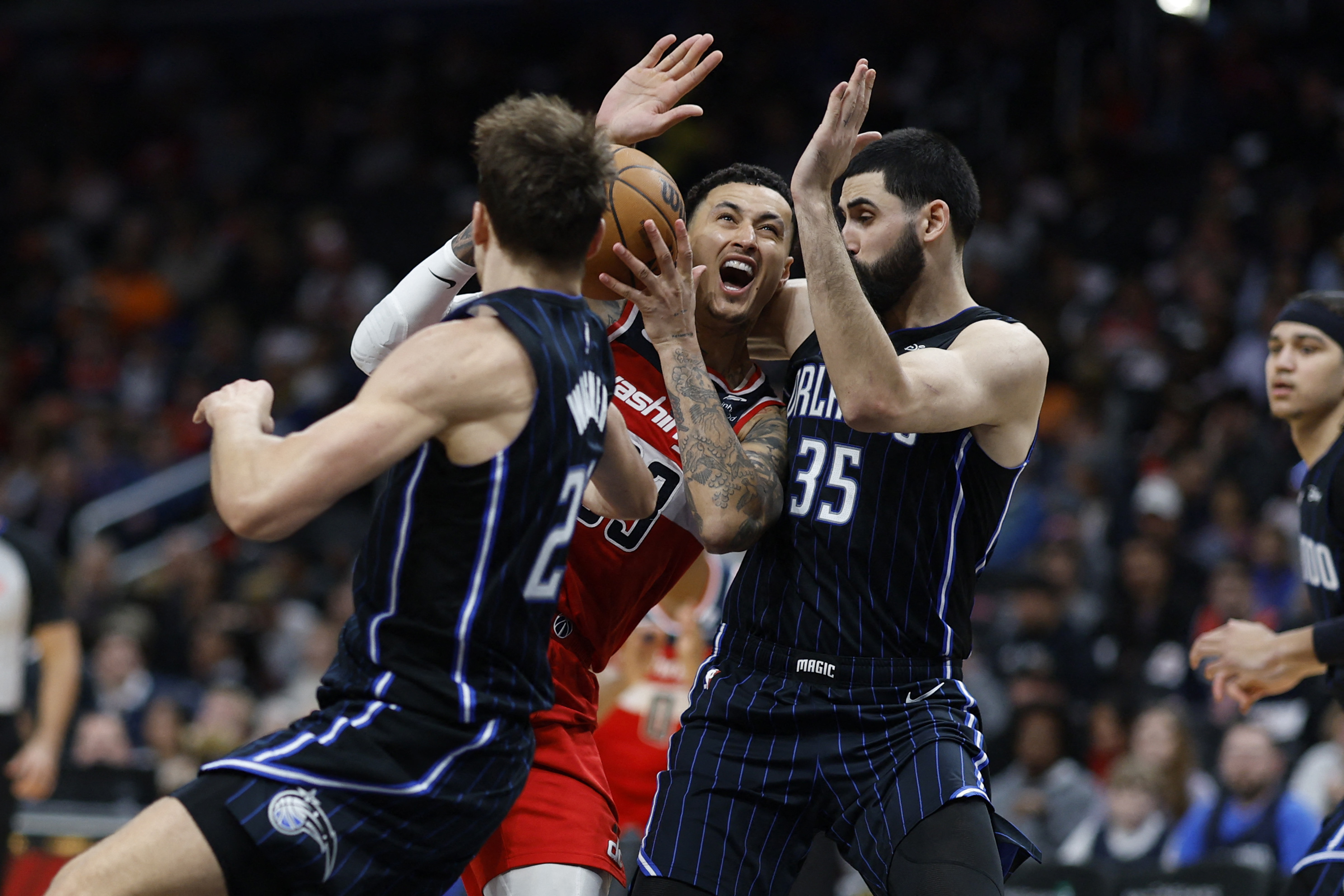 Magic mount ferocious rally, hand Wizards 16th straight loss | Reuters