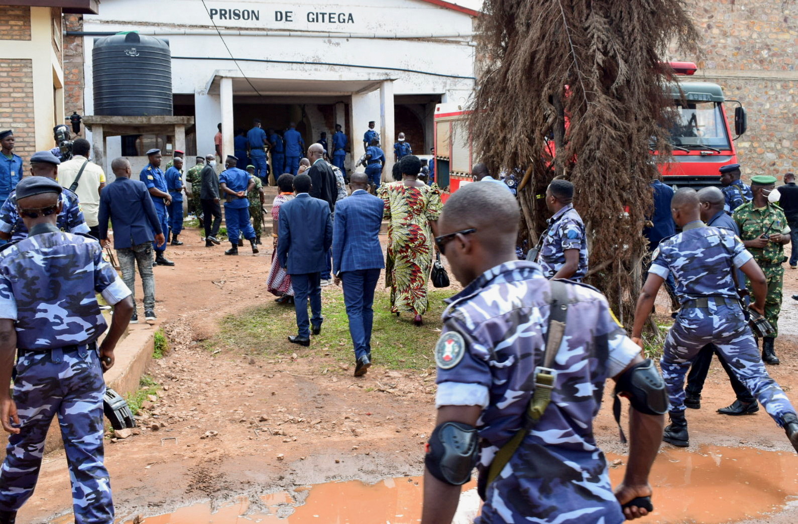 Burundi prison fire kills 38 inmates, injures dozens more - vice ...