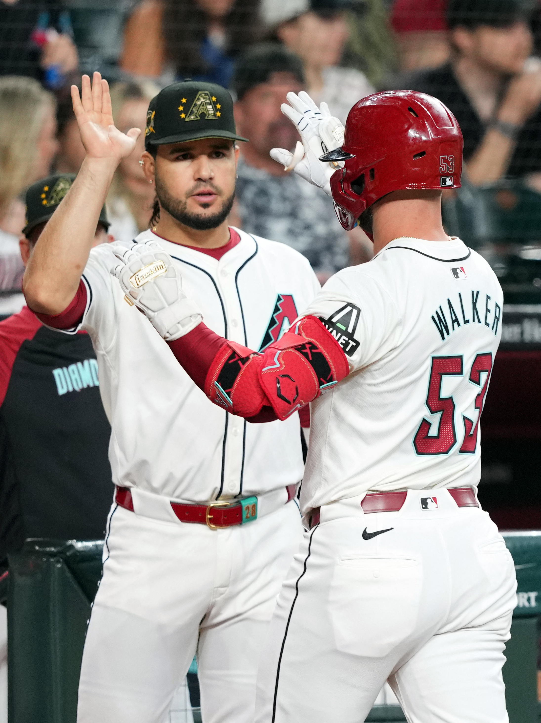 Diamondbacks get bats going to salvage finale vs. Tigers | Reuters
