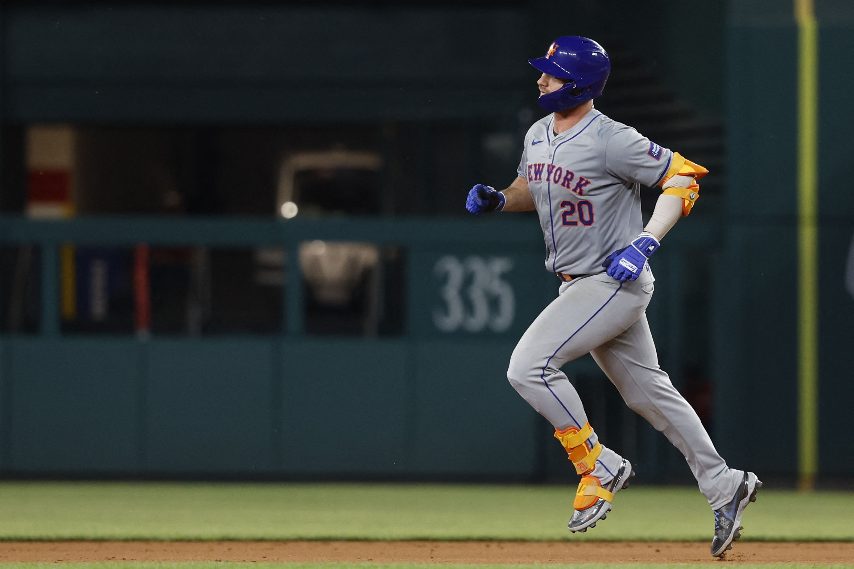 David Peterson earns first win as Mets top Nationals | Reuters