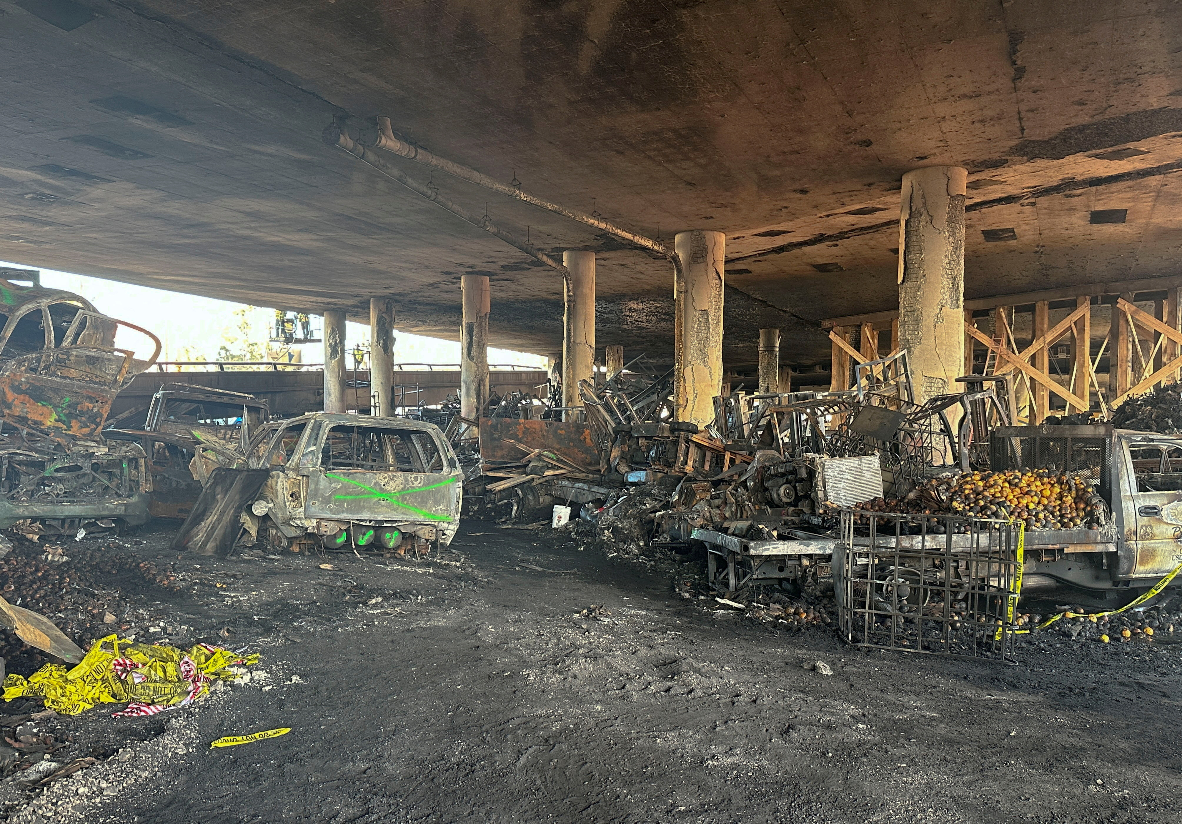 Los Angeles freeway damaged by arson reopens ahead of schedule | Reuters