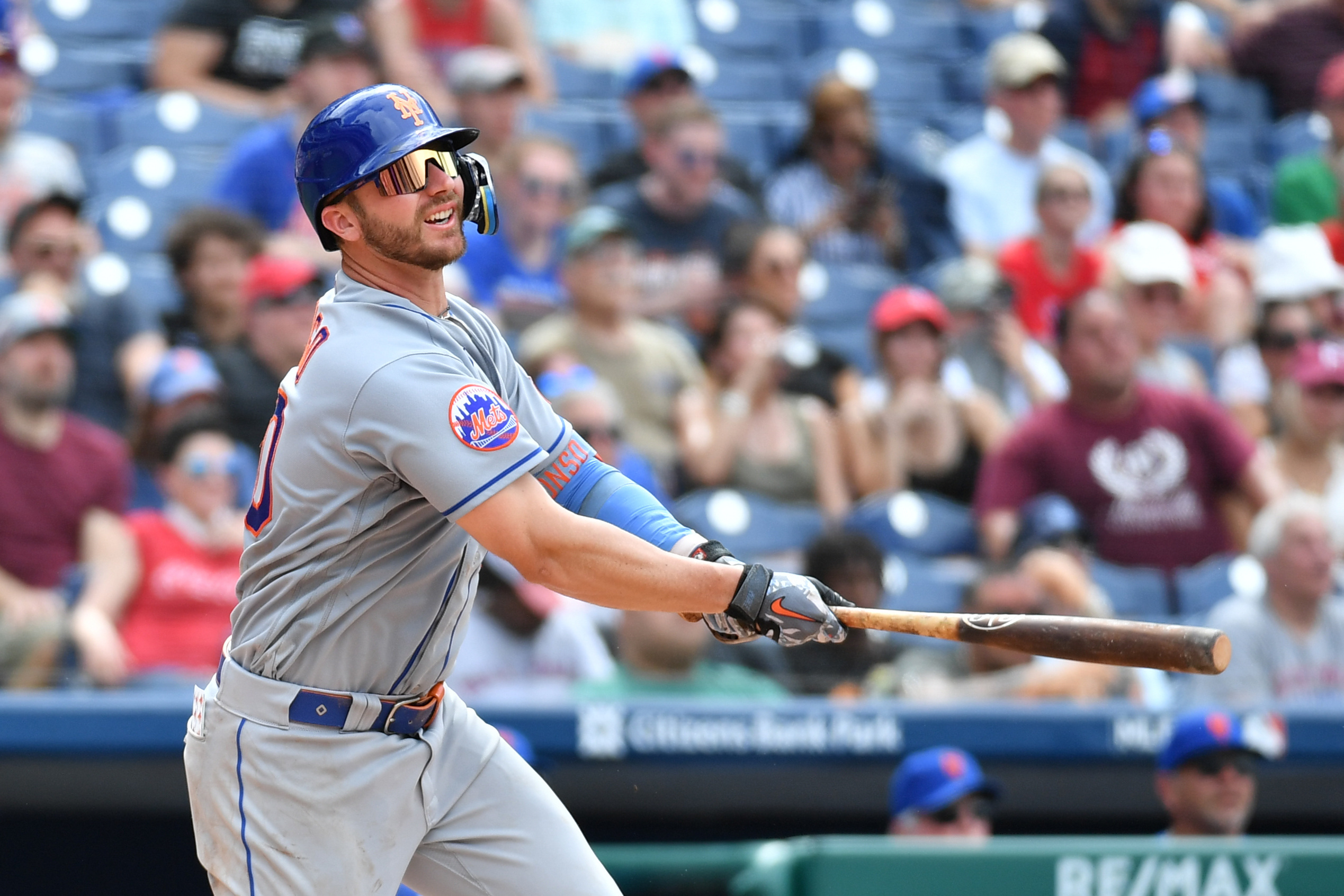 Phillies sweep Cubs, run road win streak to nine | Reuters
