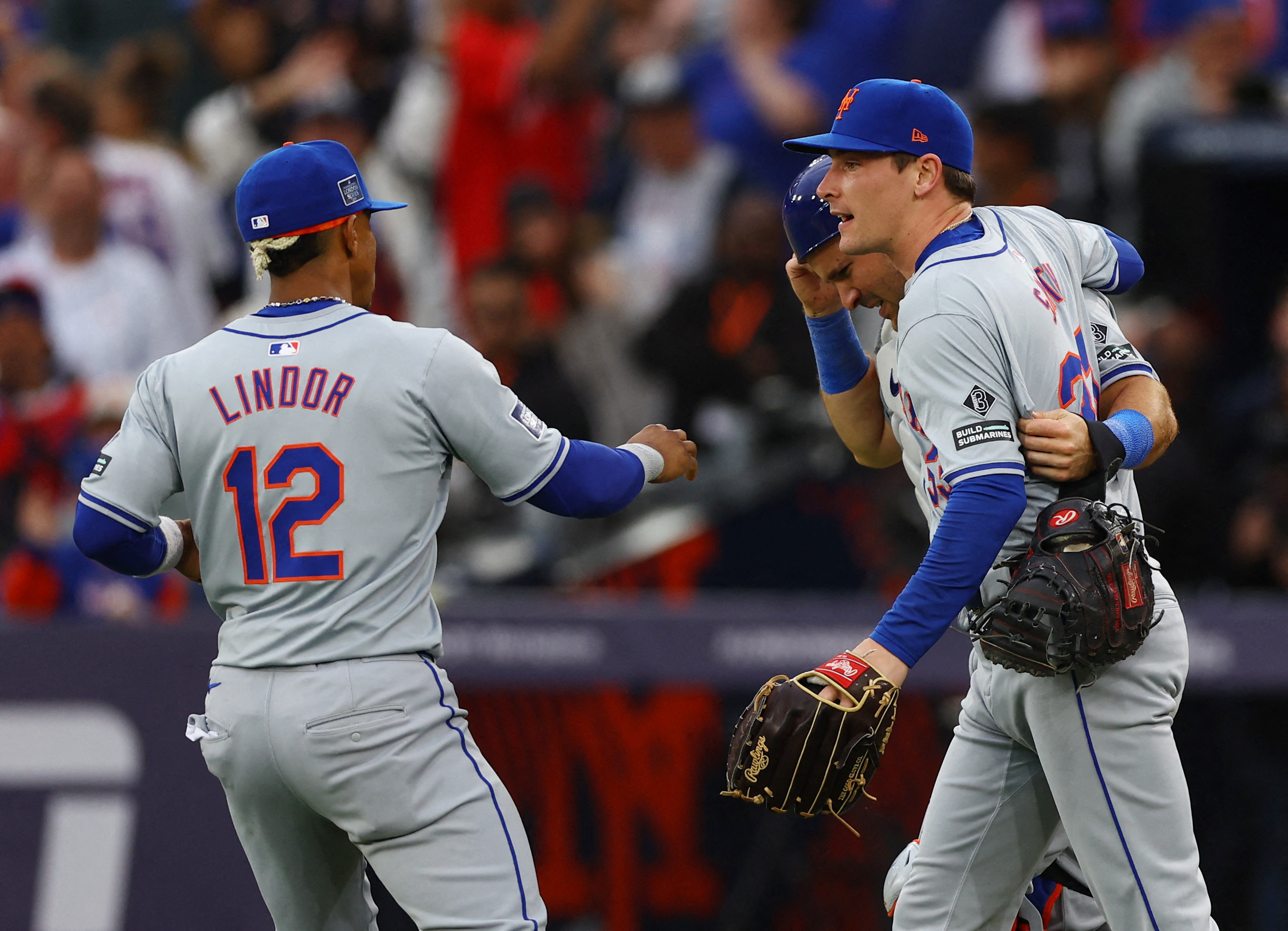Mets rally late to beat Phillies, split London series | Reuters