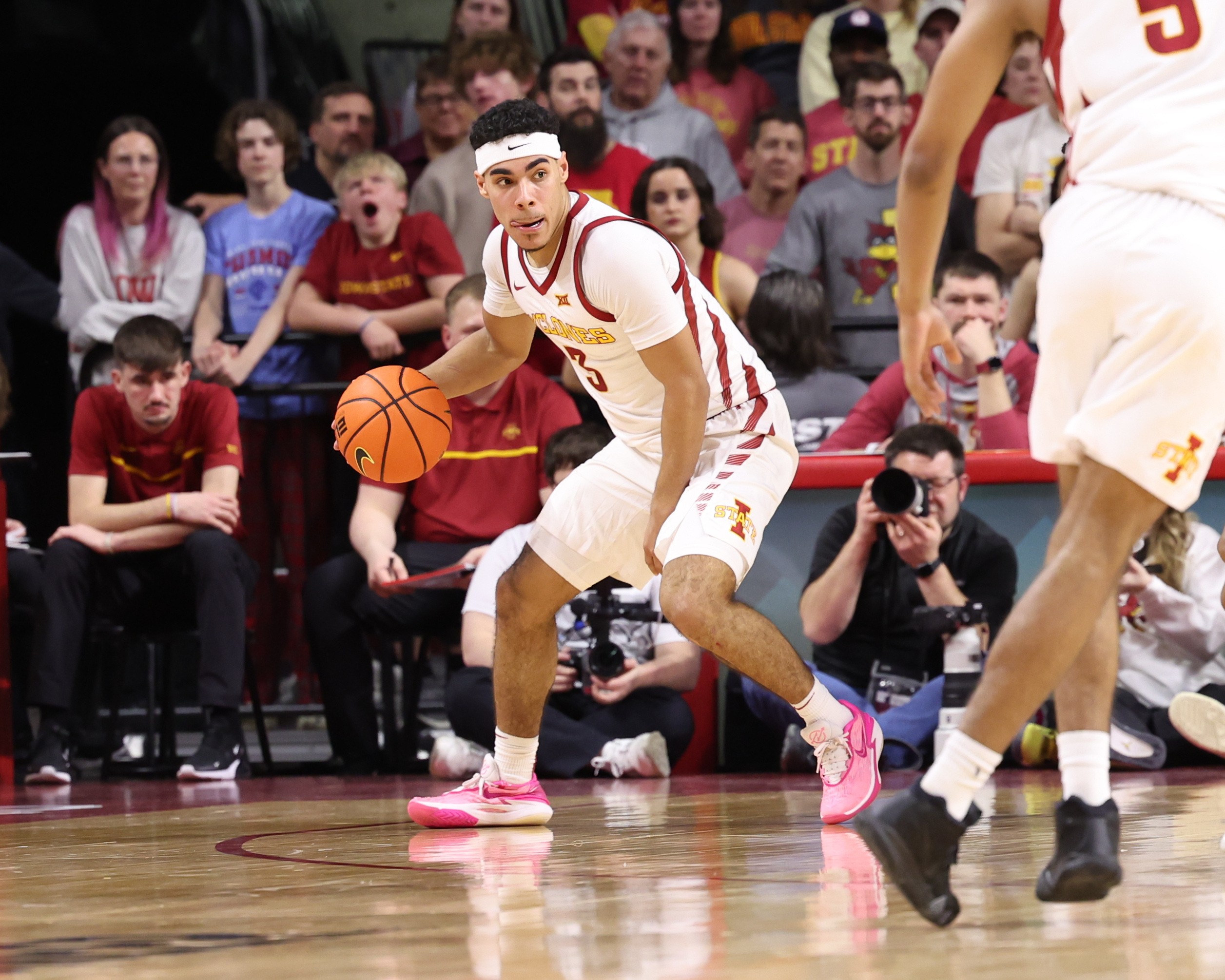 Demarion Watson's career night lifts No. 8 Iowa St. over Oklahoma | Reuters