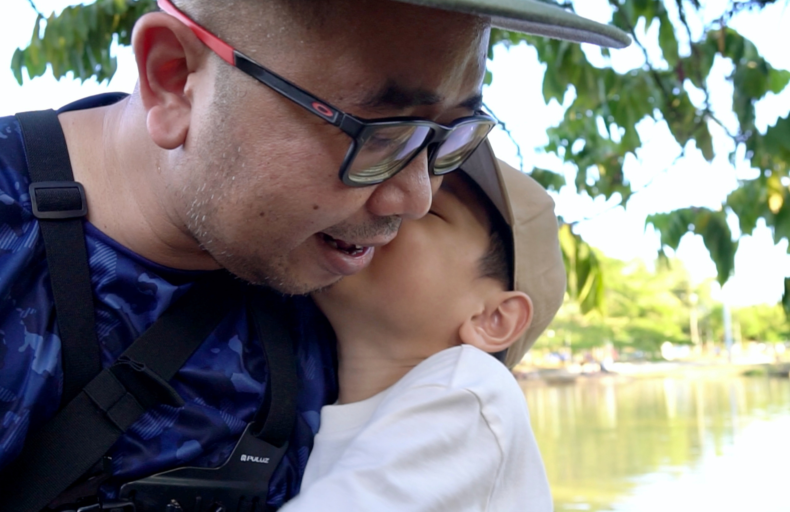 For stranded father, bittersweet reunion as Singapore-Malaysia border ...