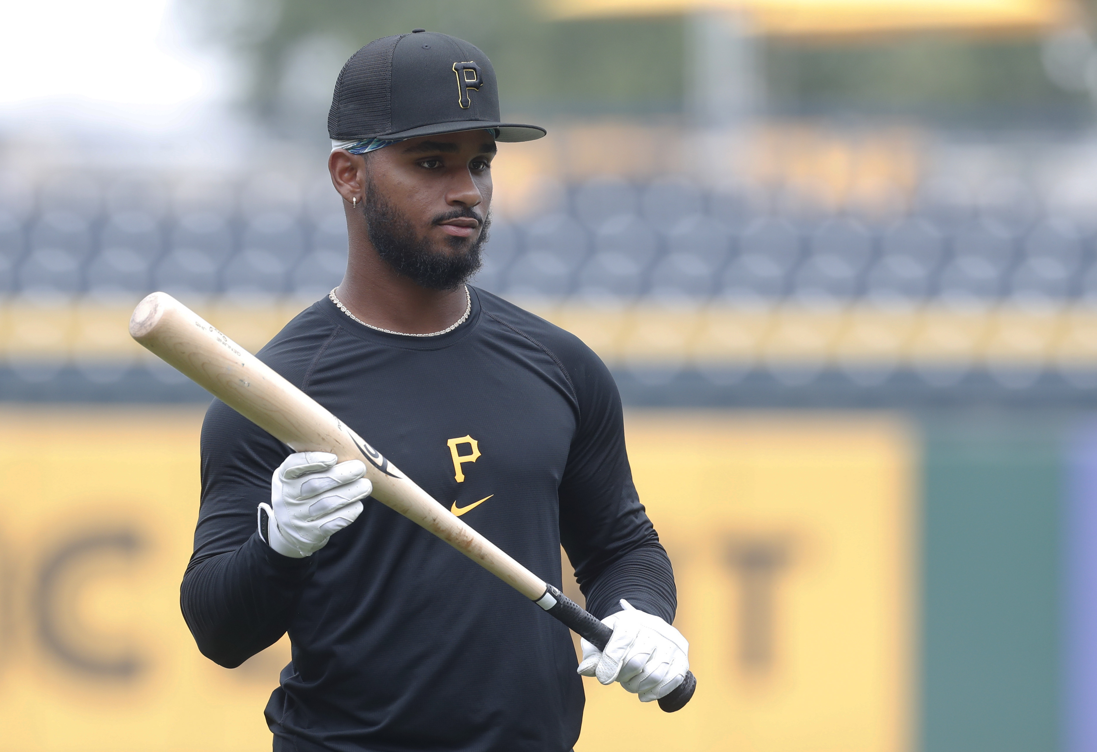 Guardians spoil Quinn Priester's debut, blast Pirates | Reuters