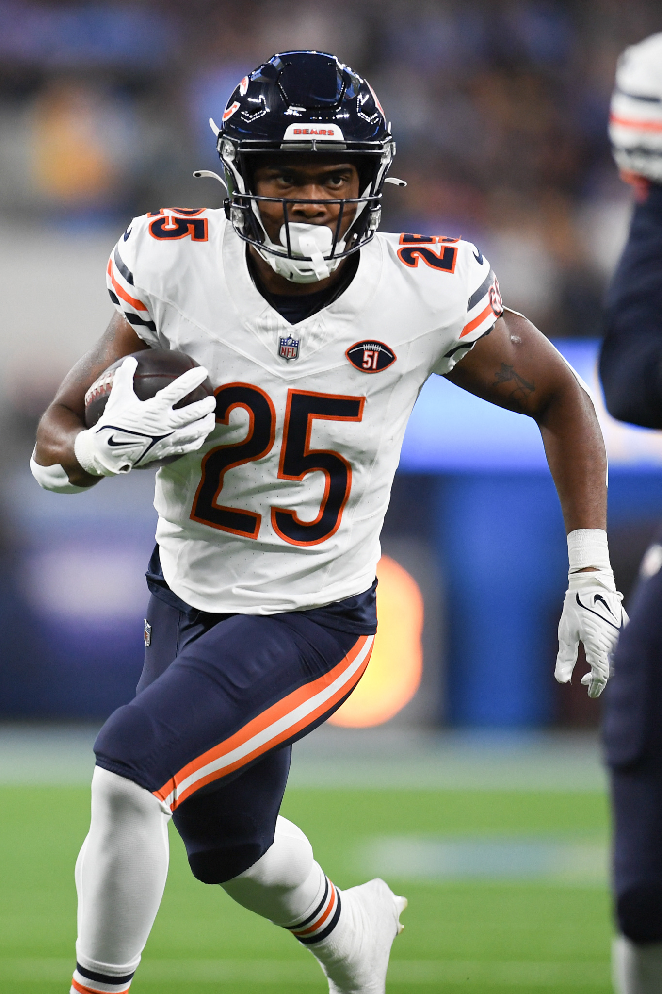 Justin Herbert, Chargers get best of Bears | Reuters