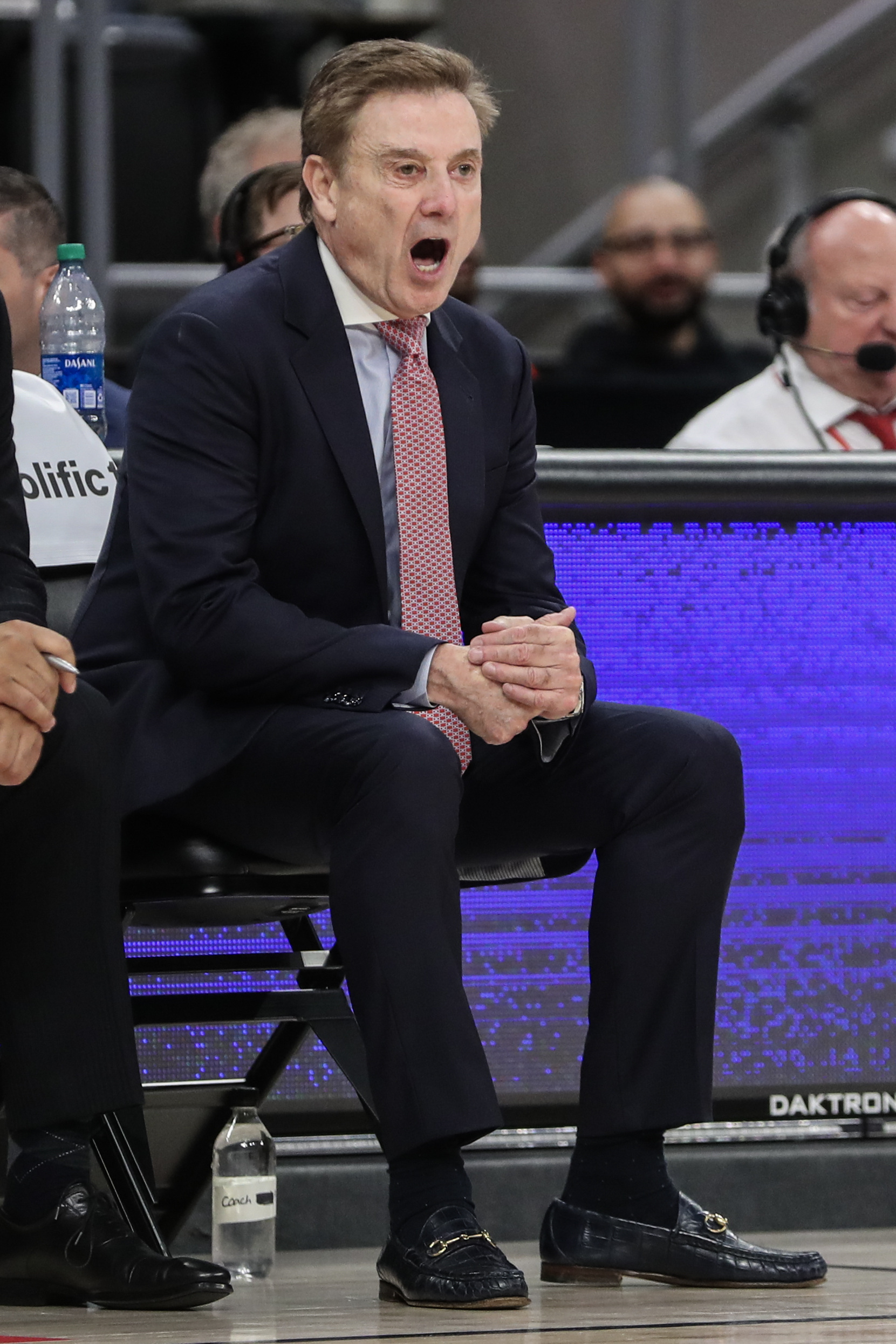 Daniss Jenkins helps St. John's hold off Hofstra down stretch | Reuters