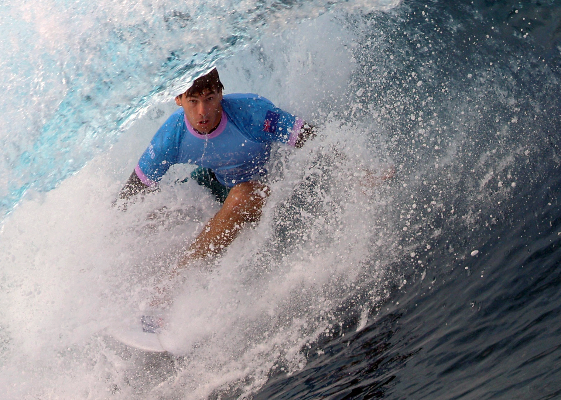 Marks leads US charge as surf pumps for Tahiti opening day | Reuters