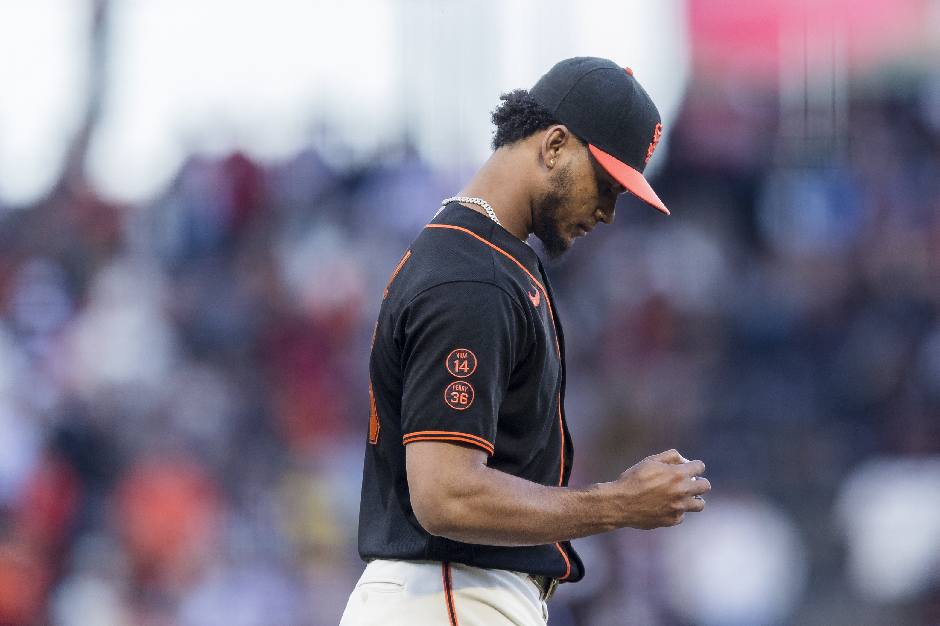 J.D. Davis' walk-off HR lifts Giants over Red Sox | Reuters