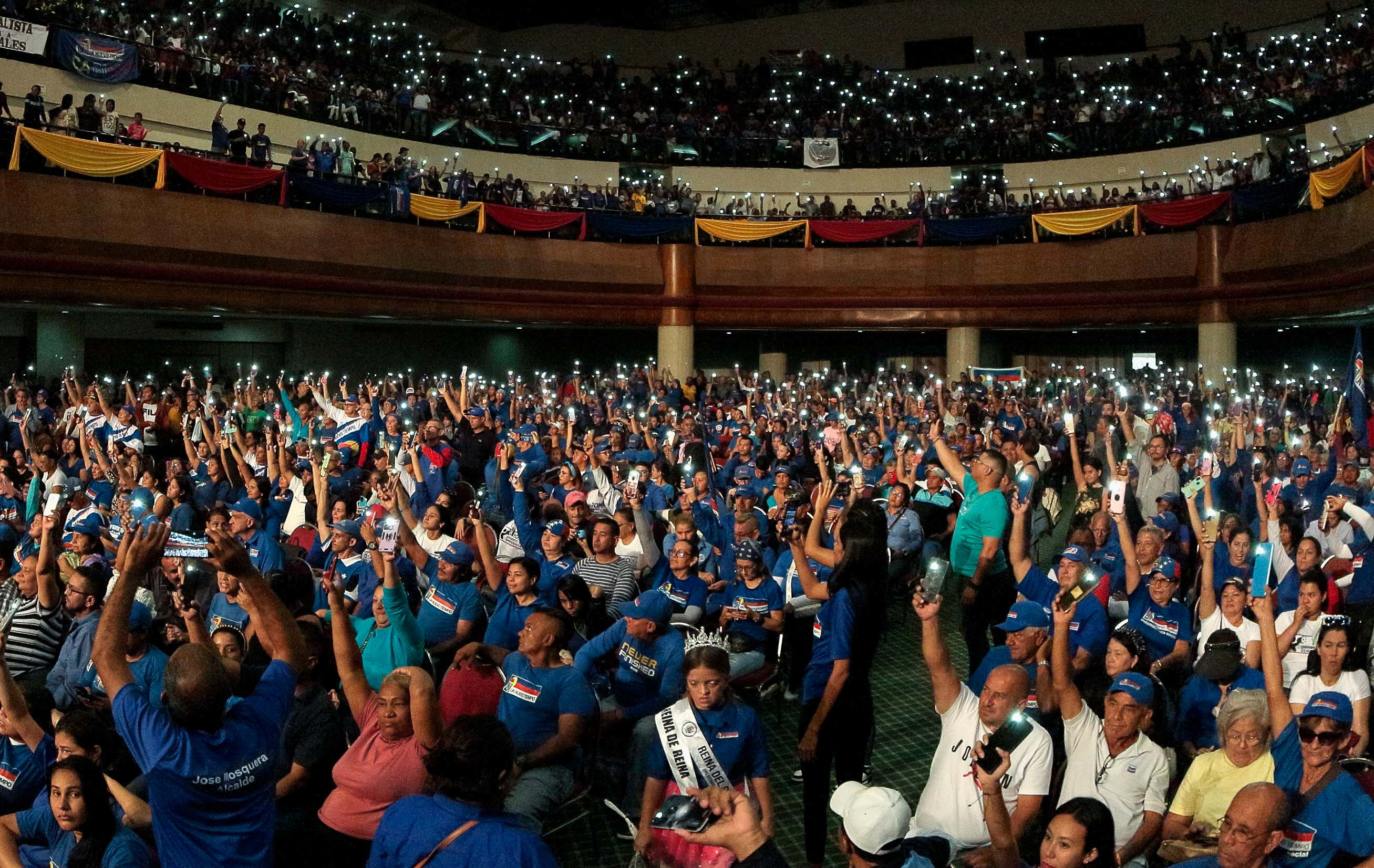 Venezuela's Rosales willing to cede ballot place to opposition unity ...