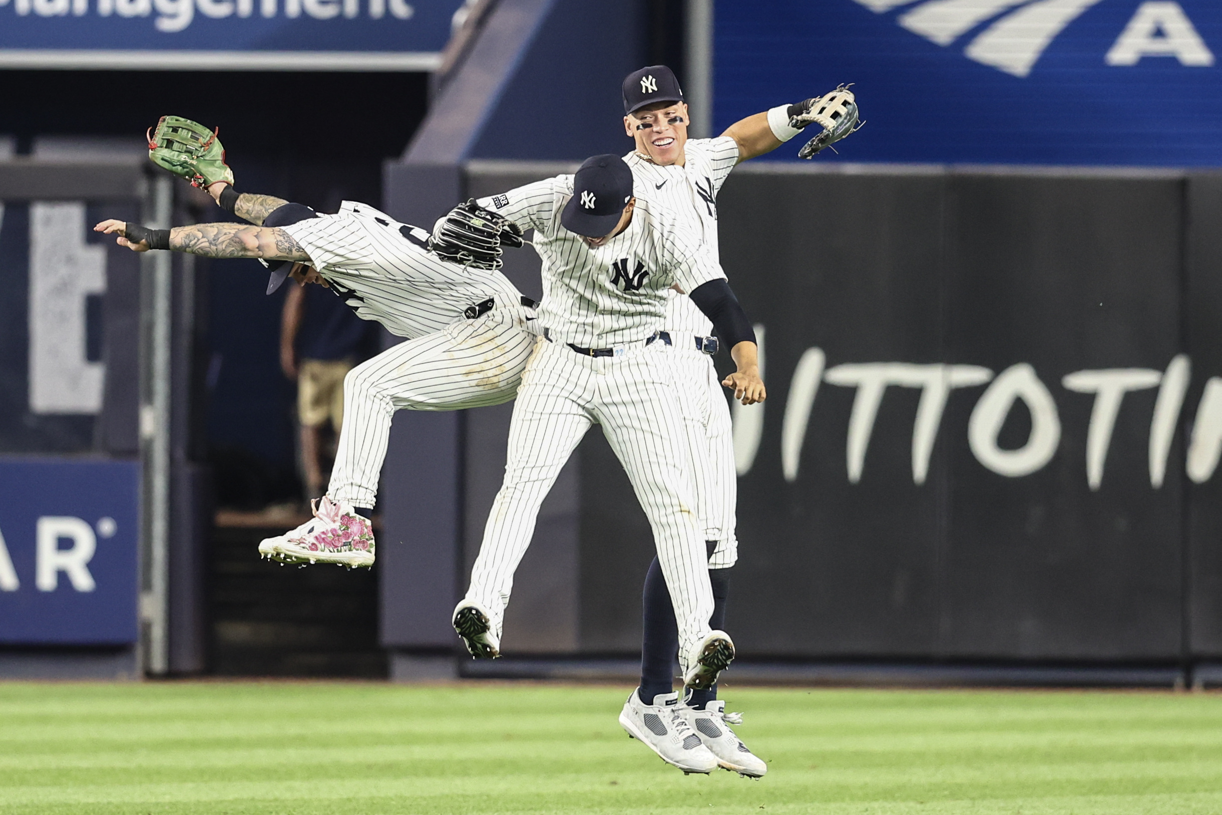 Juan Soto swats 2 of Yanks' 4 HRs in win over Mariners | Reuters