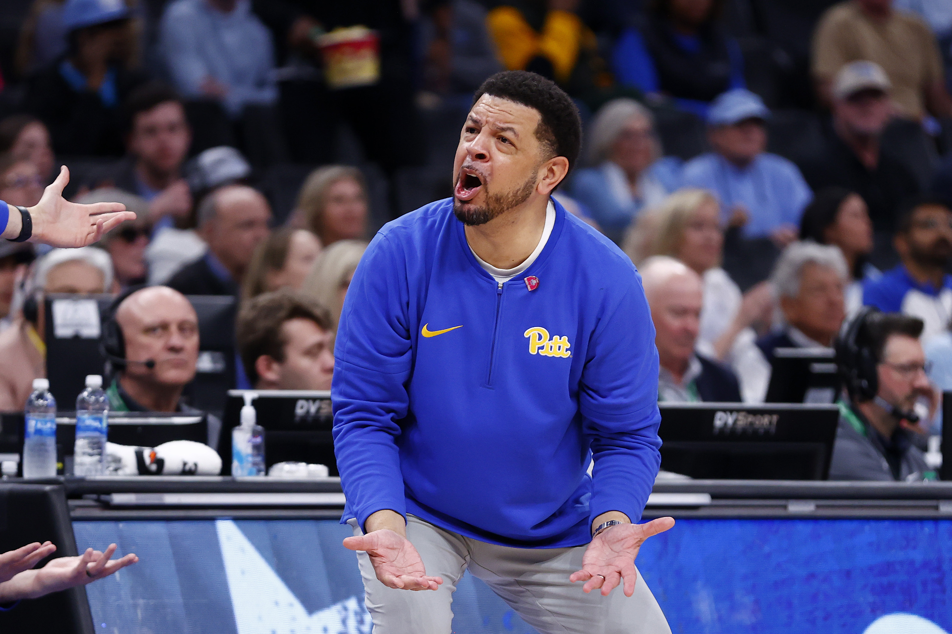 RJ Davis, No. 4 North Carolina get past Pitt in ACC semis | Reuters