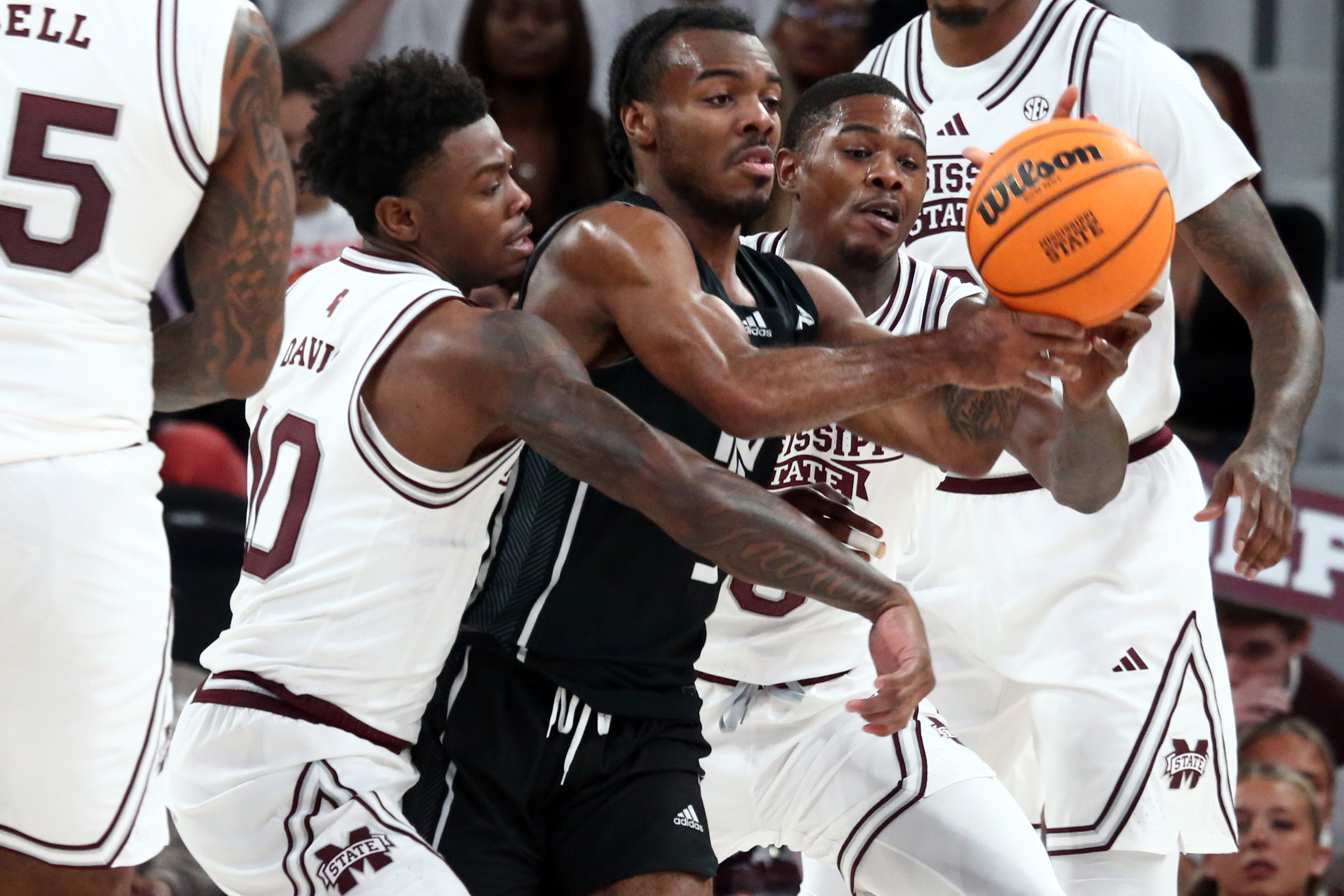 Jimmy Bell Jr., Mississippi State surge past North Alabama | Reuters
