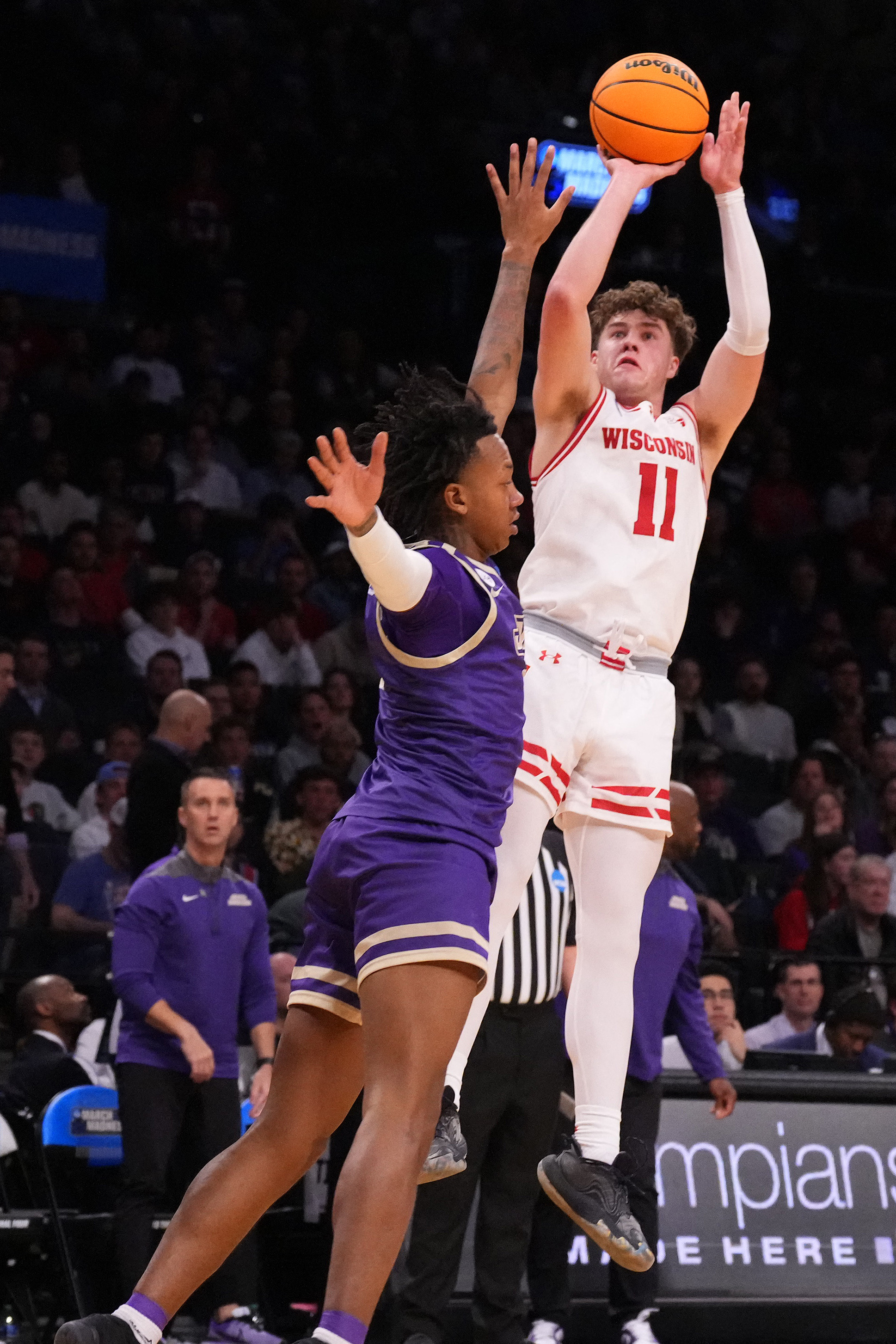 James Madison leads wire to wire in upset of Wisconsin | Reuters