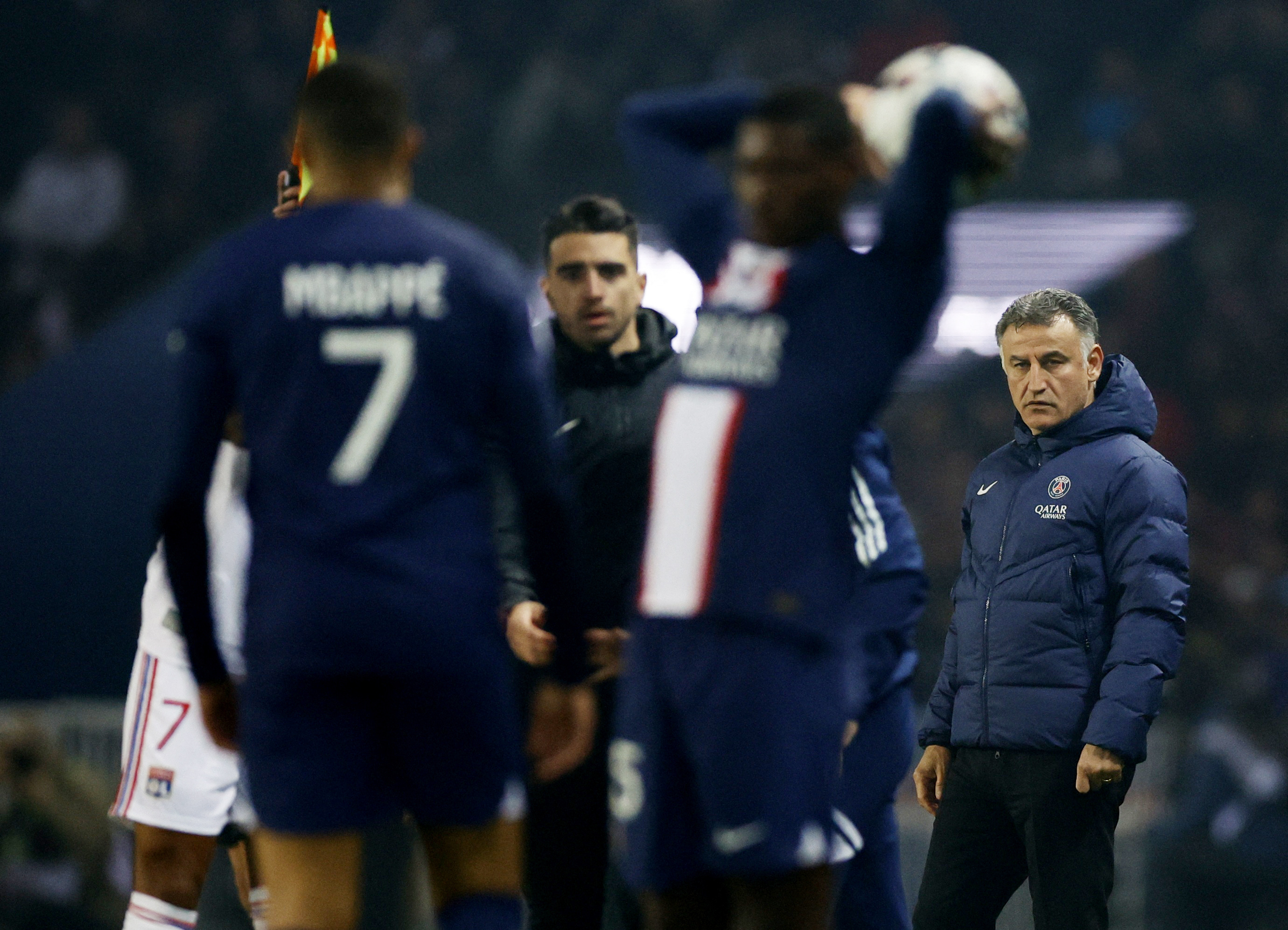 Lyon bus blocked by bridge, PSG clash starts 10 minutes late | Reuters