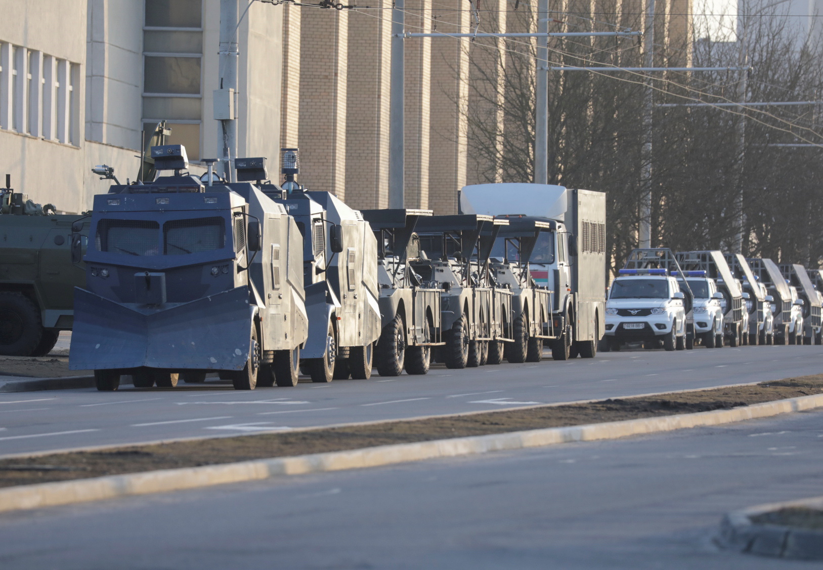 Belarus police detain over 100, including opposition media editors ...