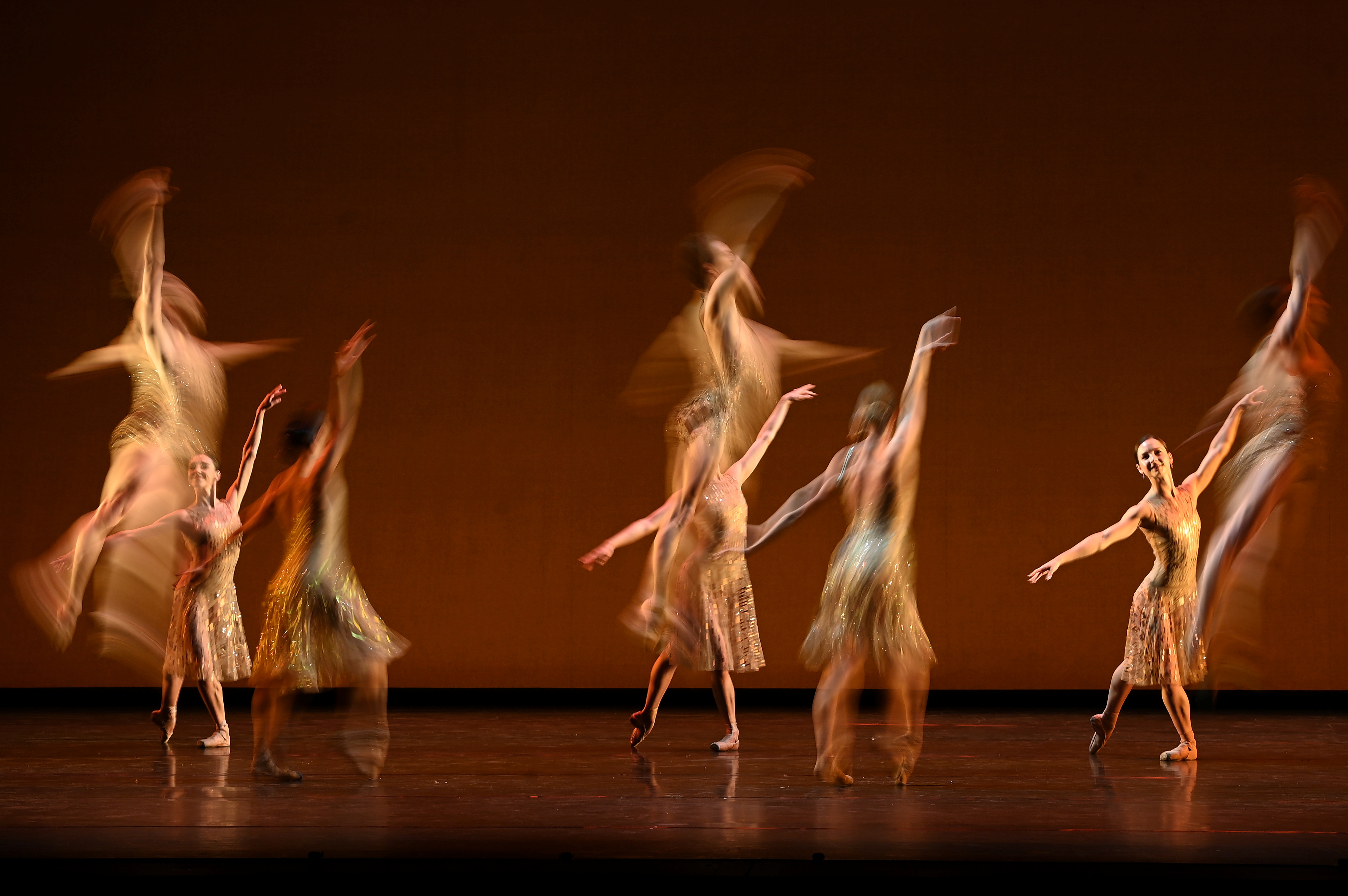 From kitchen to stage: Royal Ballet dancers prepare for reopening | Reuters