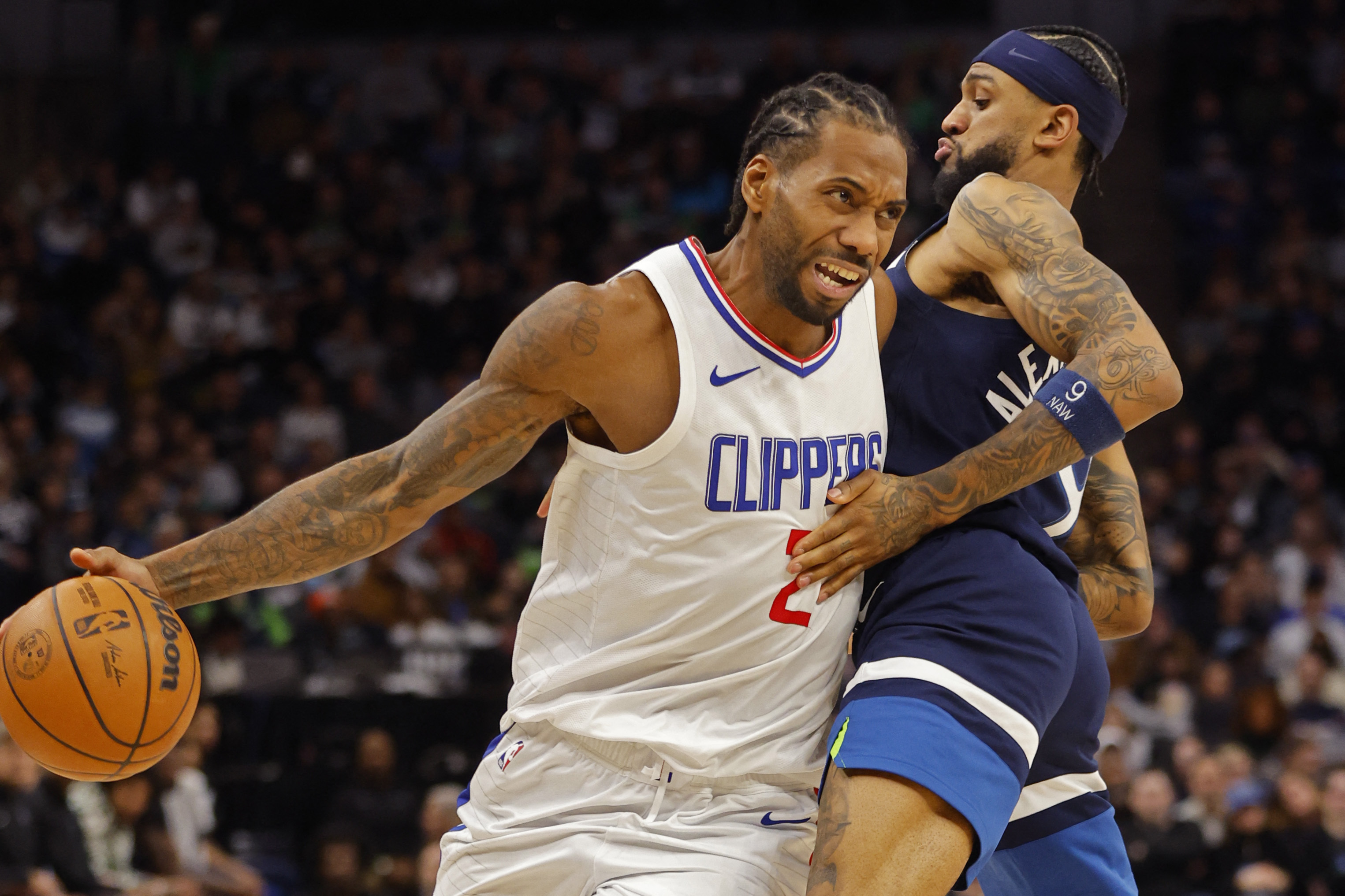 Anthony Edwards' 3rd-quarter burst fuels Wolves past Clippers | Reuters