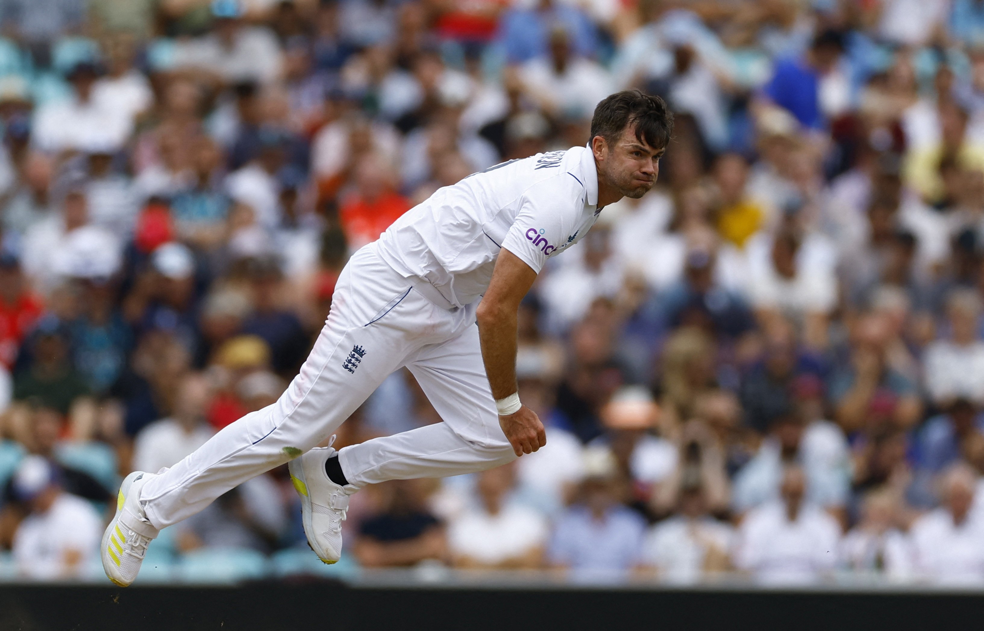 Broad, Anderson setting the standards for Stoke's England | Reuters