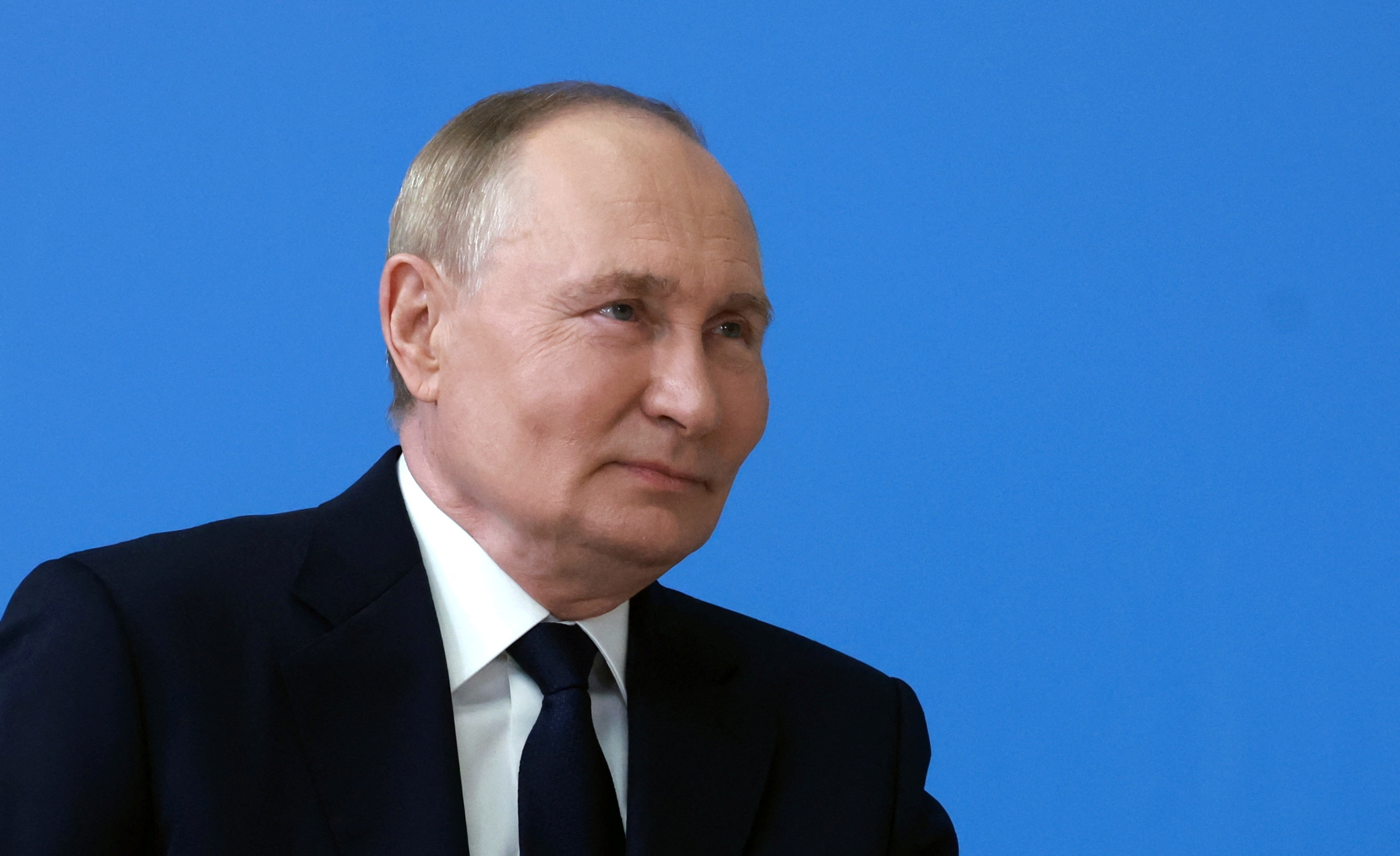 Putin arrives in Mongolia, key link in planned gas pipeline to China ...