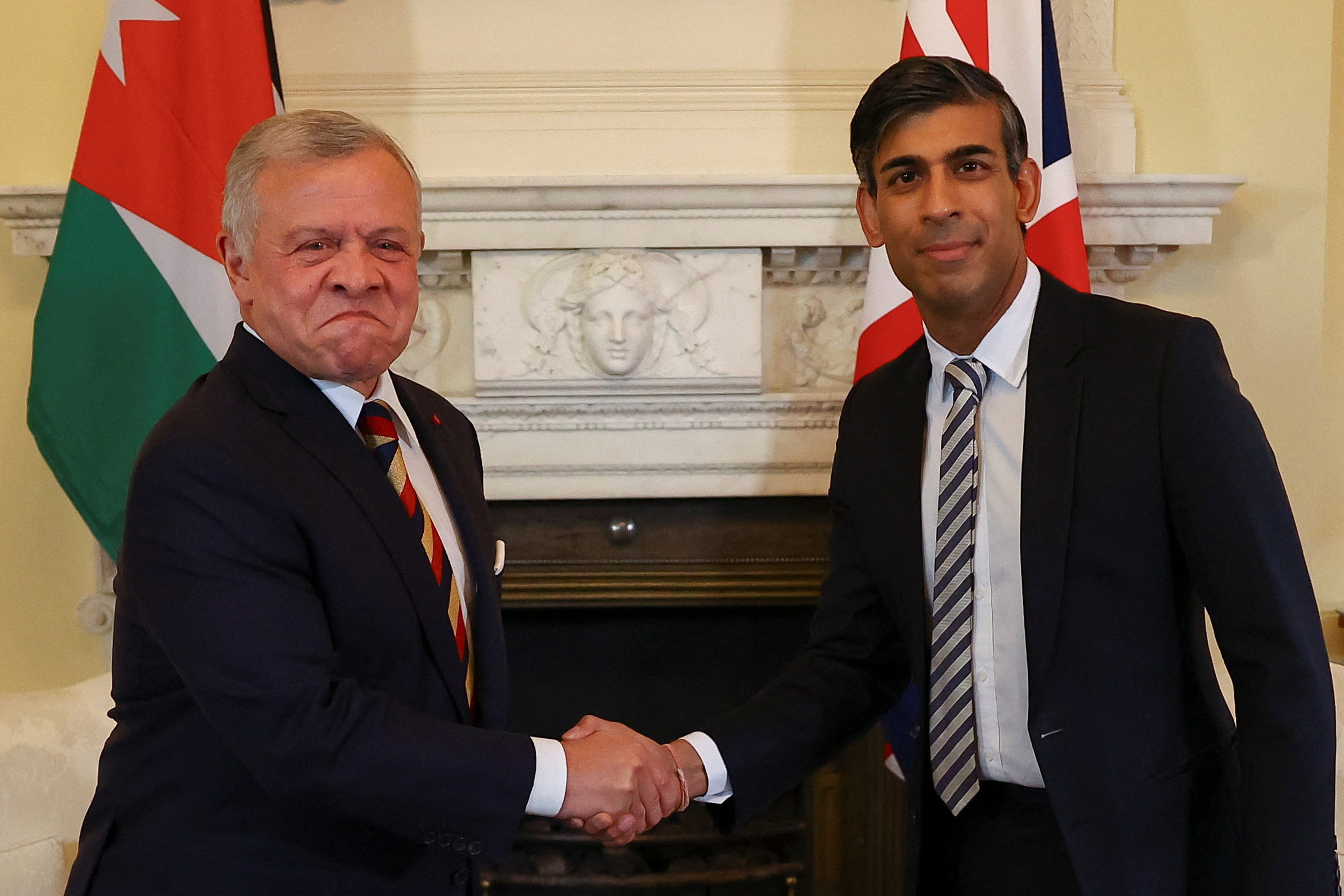 UK PM Sunak welcomes Jordan's aid airdrop in Gaza after meeting with ...