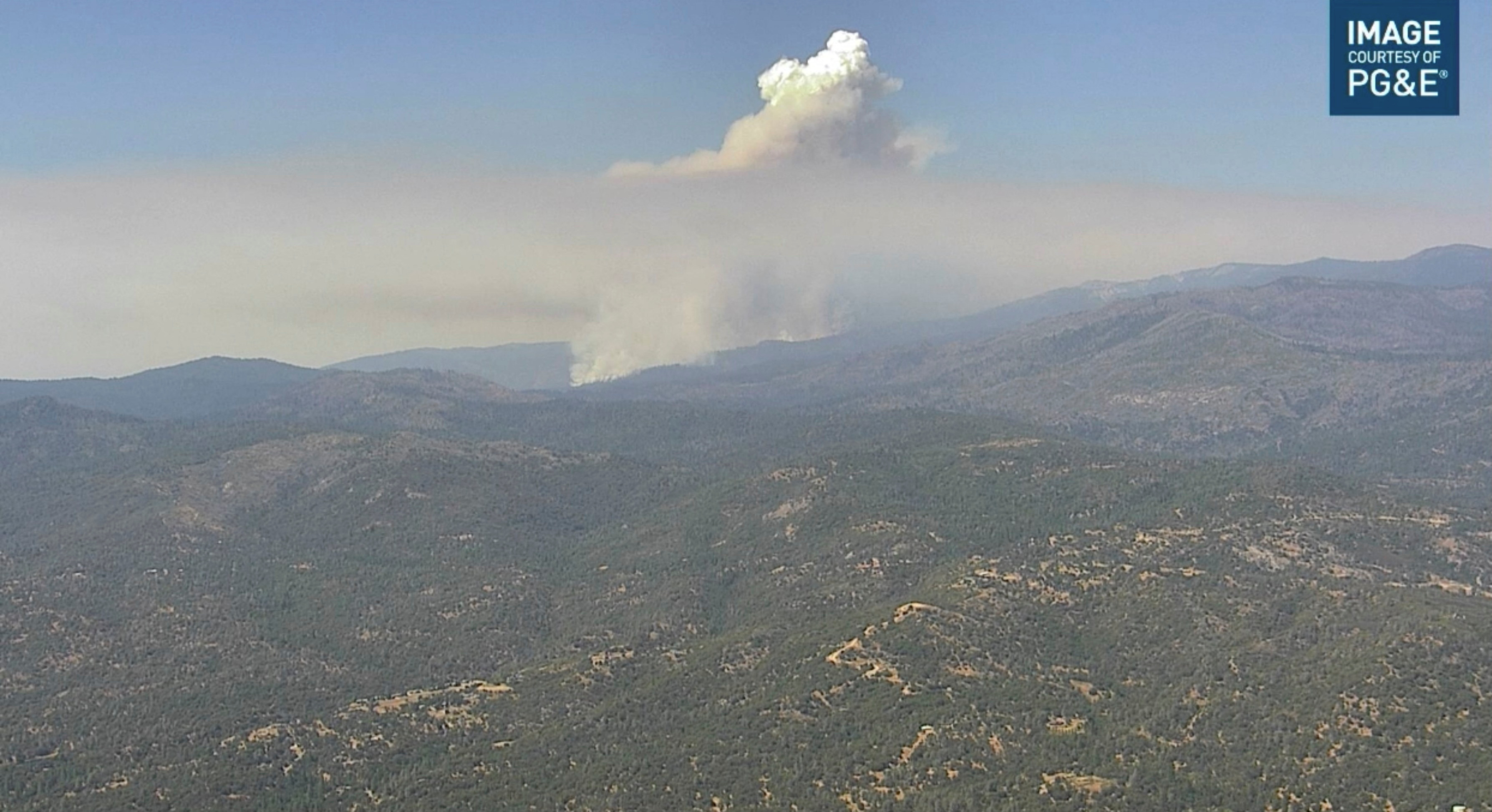 Yosemite wildfire smoke chokes national park's views and air quality ...