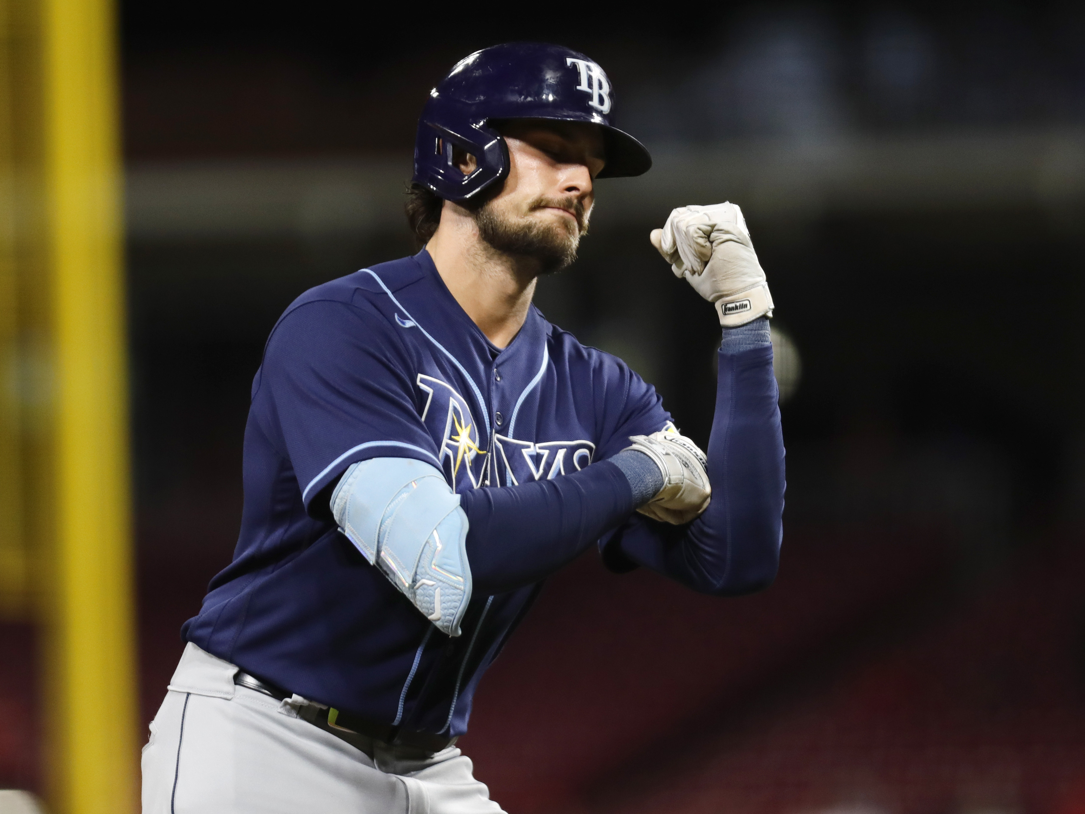 Kevin Newman, Reds handle Rays | Reuters