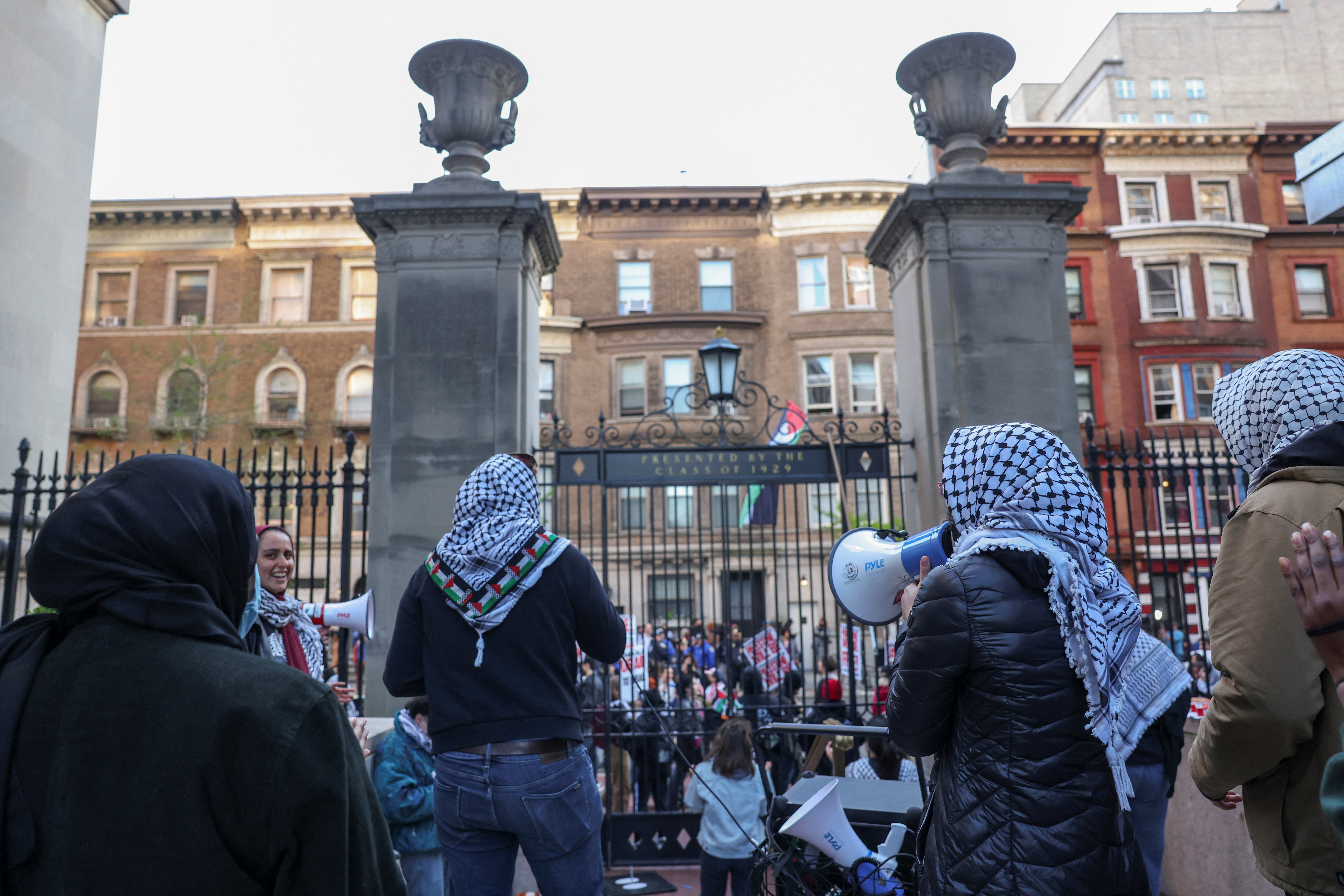 In pictures: Pro-Palestinian protests rise at US universities - April ...
