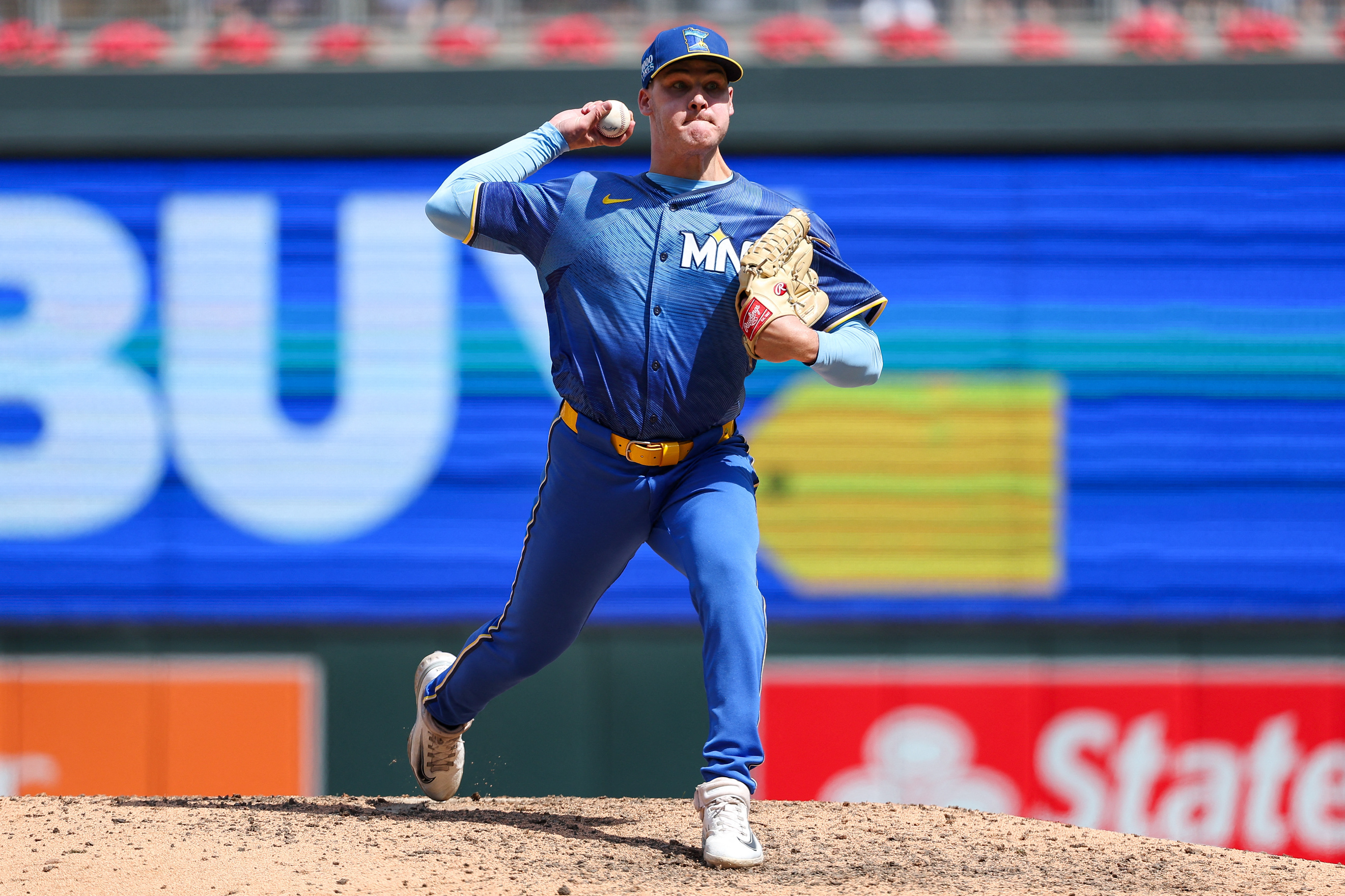 Jose Miranda ties consecutive-hits record, Twins handle Astros | Reuters