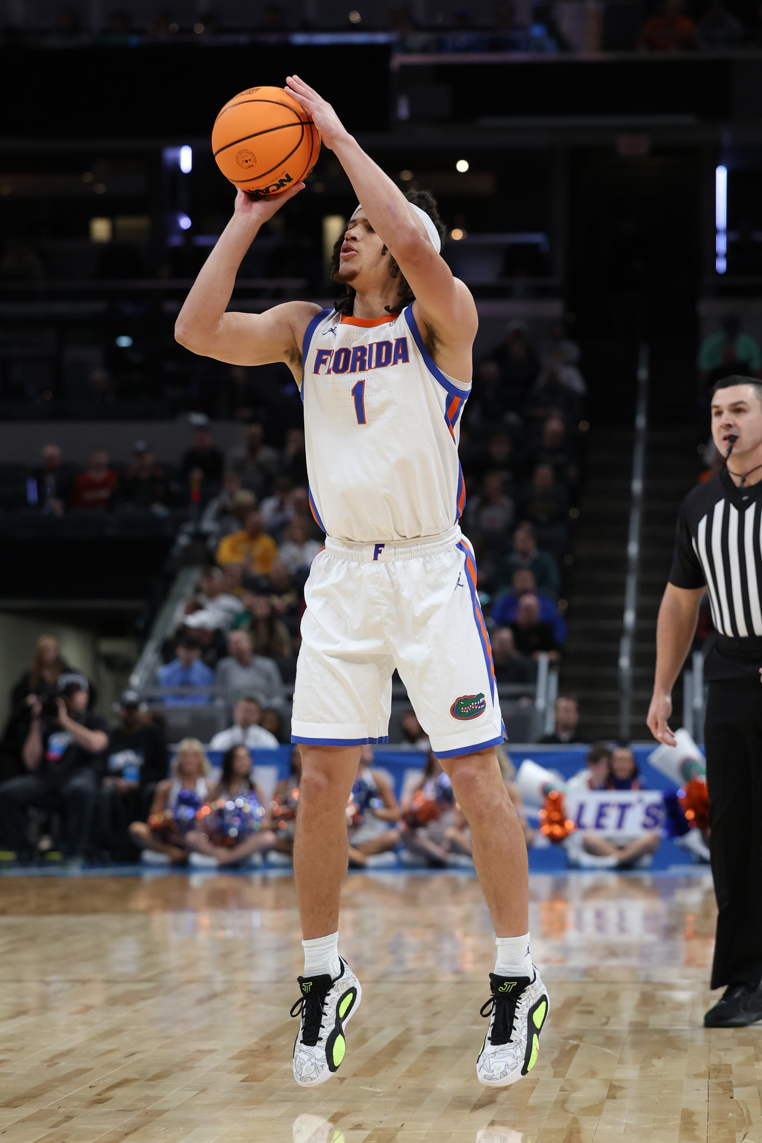 Colorado stuns Florida 102-100 on KJ Simpson's dramatic winner | Reuters