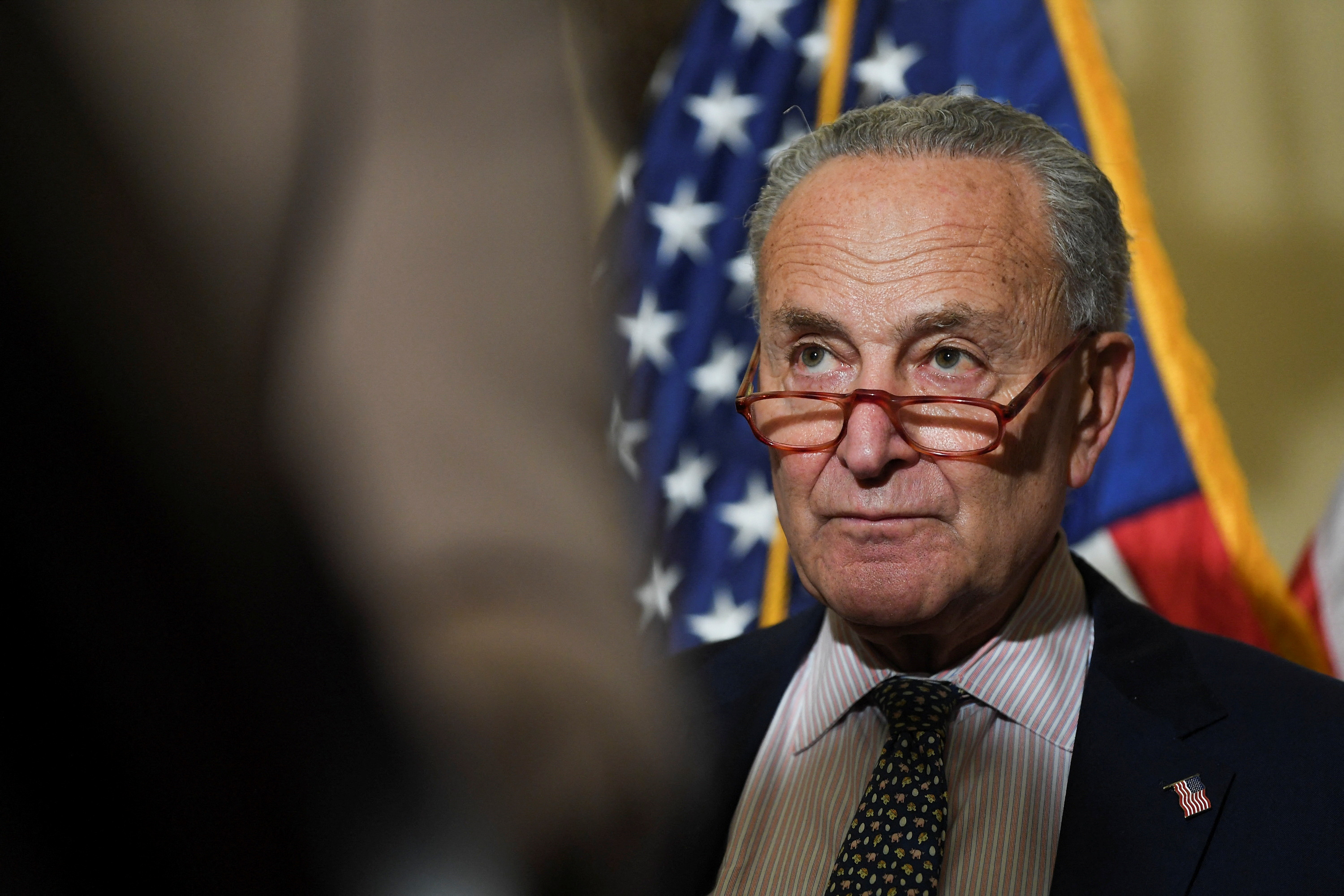 U.S. FAA should bar airlines from reducing leg room -6 Democratic ...