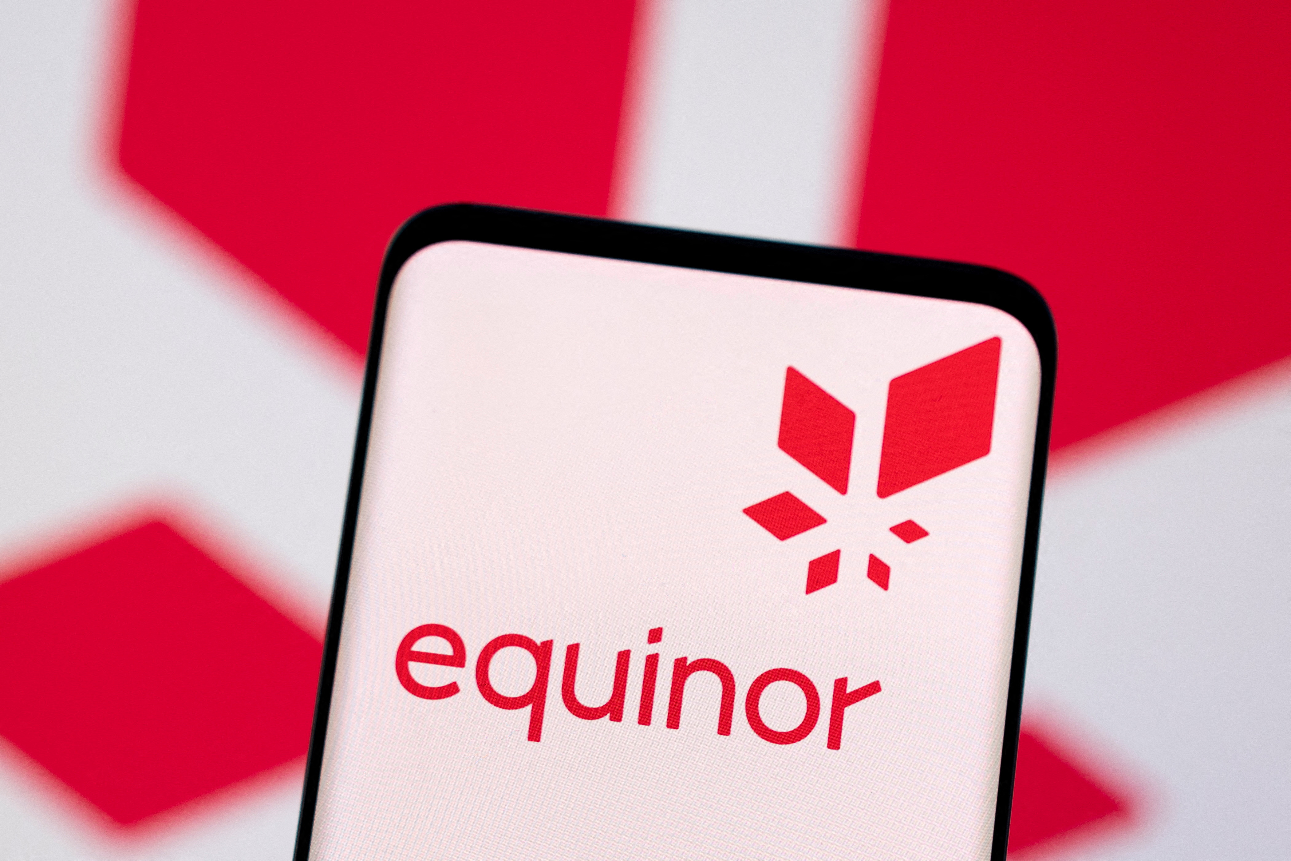 Equinor buys Shell's stake in the Linnorm gas discovery | Reuters
