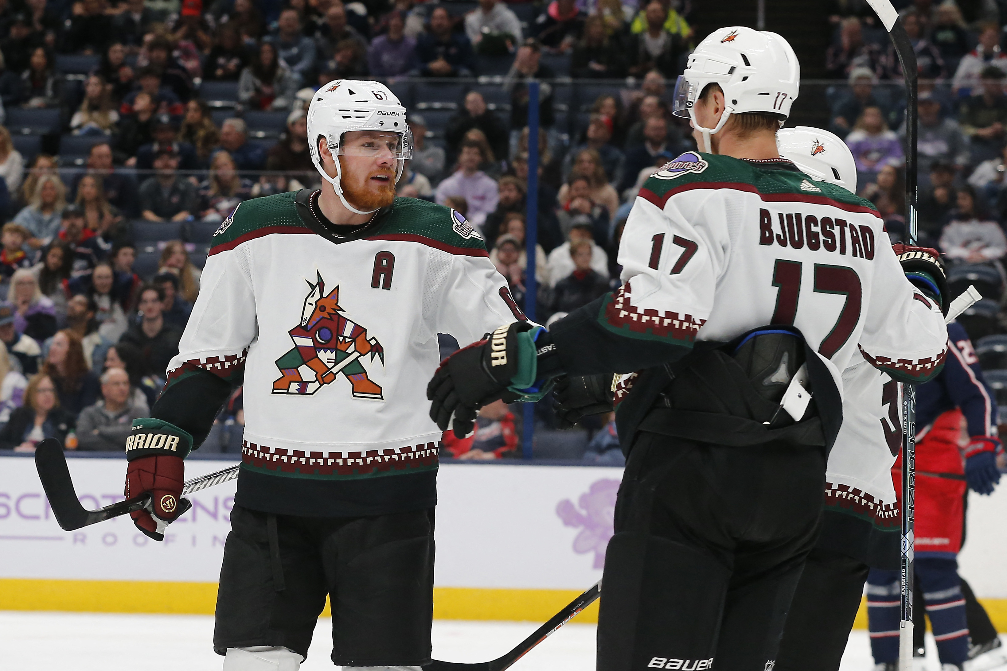 Coyotes score twice in 3rd to extend Blue Jackets’ skid | Reuters